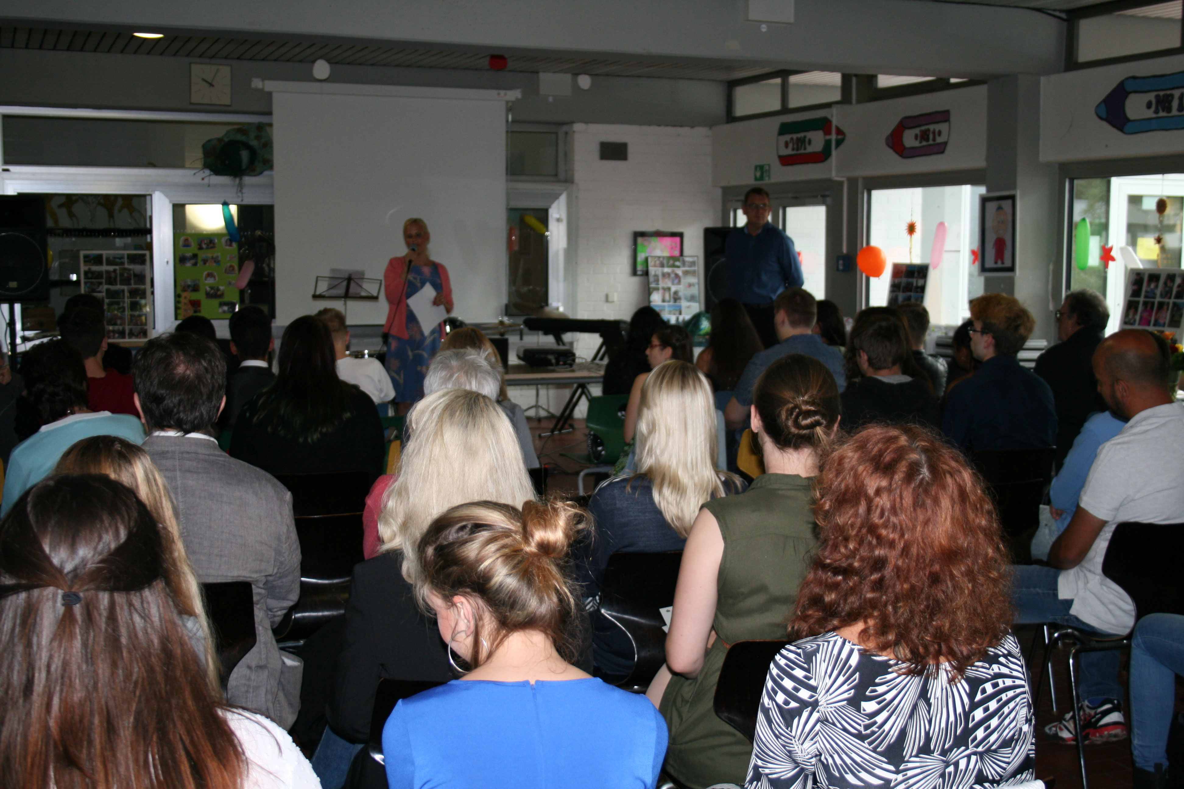 Abschluss der 10er Klassen - Erika-Rothstein-Schule Solingen