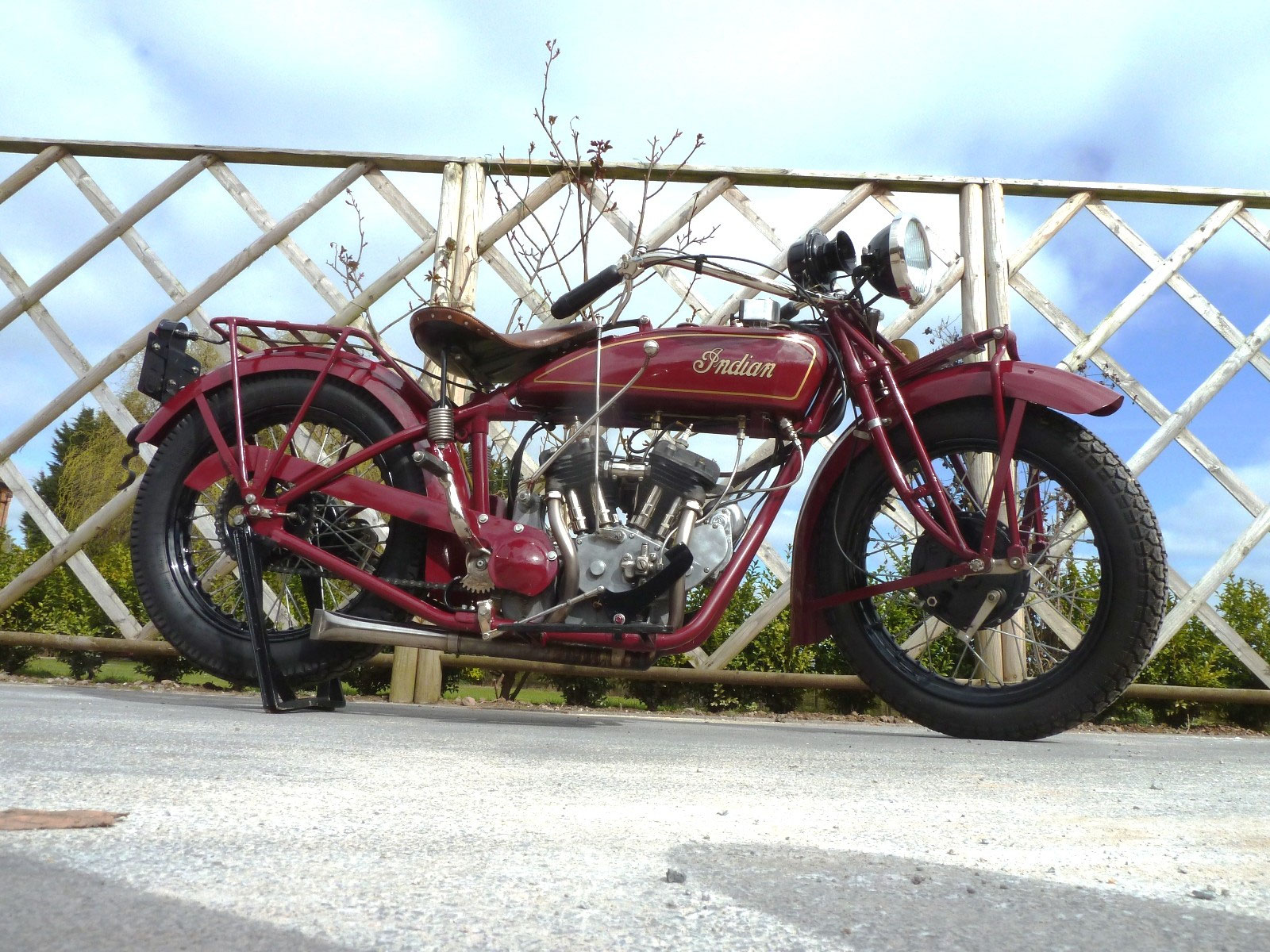 INDIAN Vintage - Klassische Motorräder -Oldtimer- BMW-BSA-Triumph ...