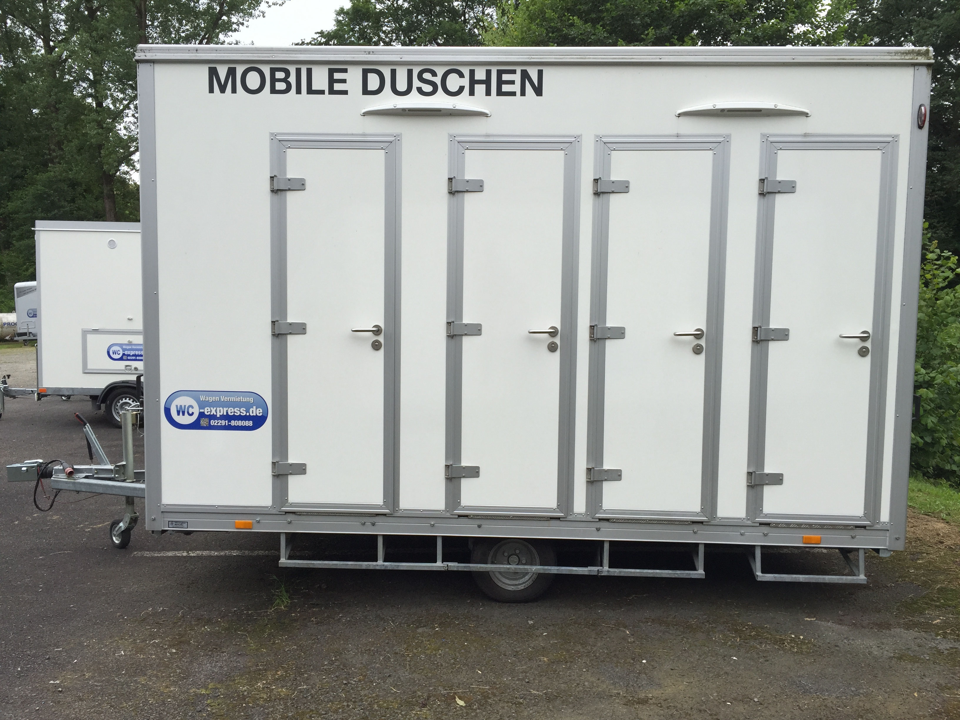 WC Express Duschwagen 4/1 / Duschtrailer / Duschanhänger mit 4 ...