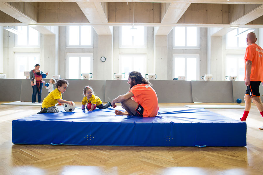 ballschule wien, mini und maxi kurse, hallenmiete und ballsport wien ...