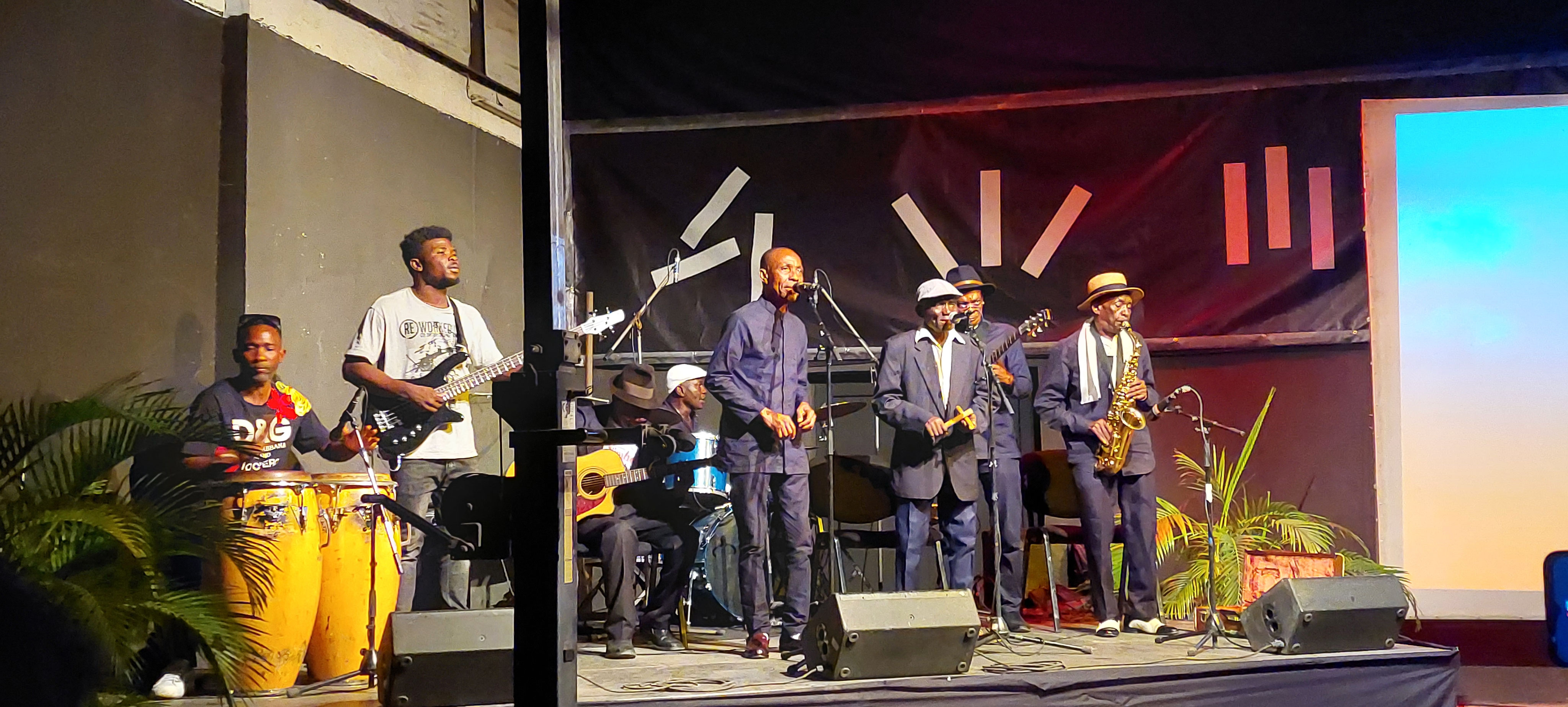 Concert de vielle rumba congolaise - Site de mboteaventureafricaine-kp