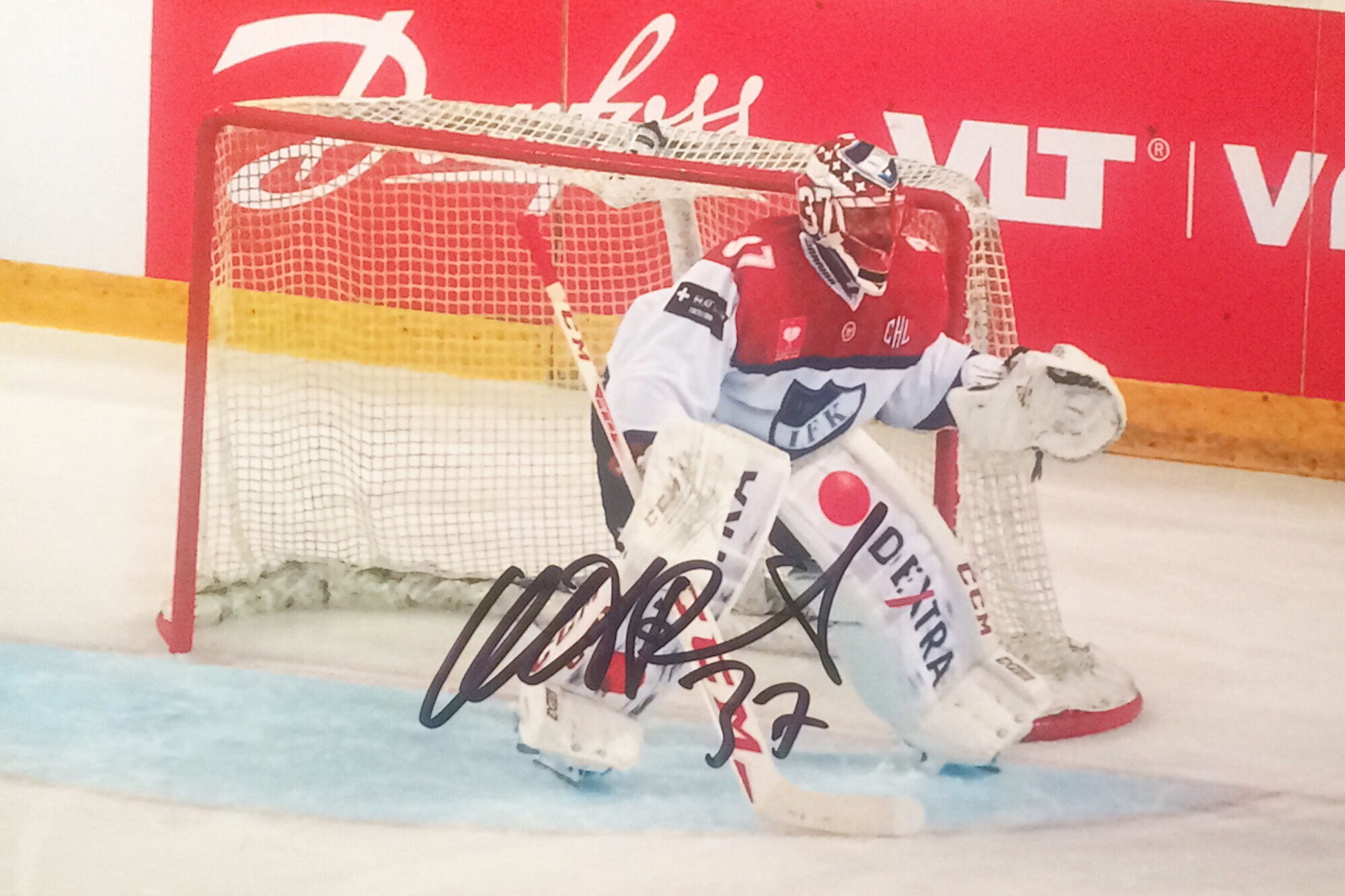 Hockey Autograph Collection - Highlights of our Autograph Collection