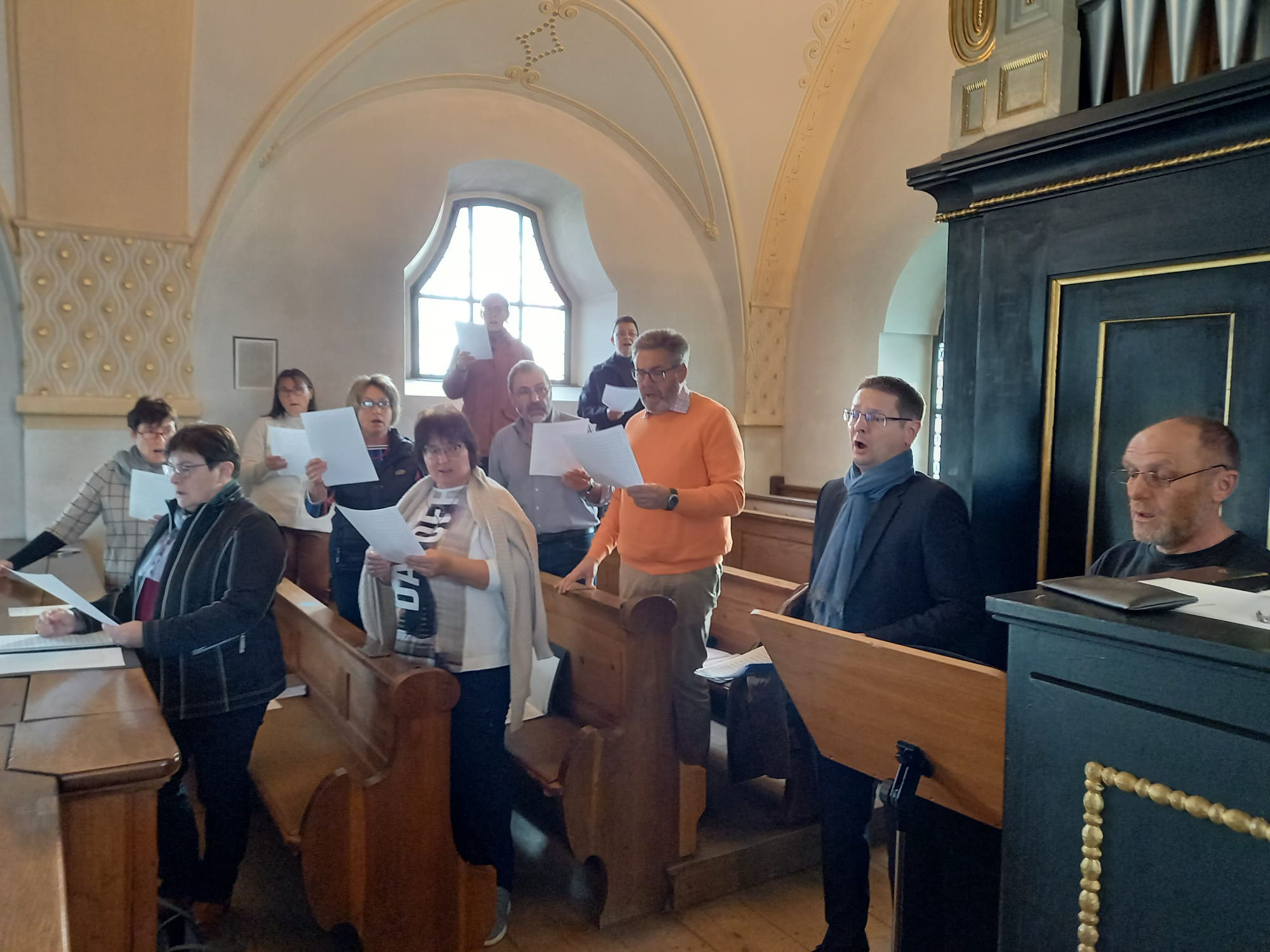 Konzert des Kirchenchores Hinterskirchen - Pfarrverband Velden an der Vils Konzert des Kirchenchores Hinterskirchen - Pfarrverband Velden an der Vils