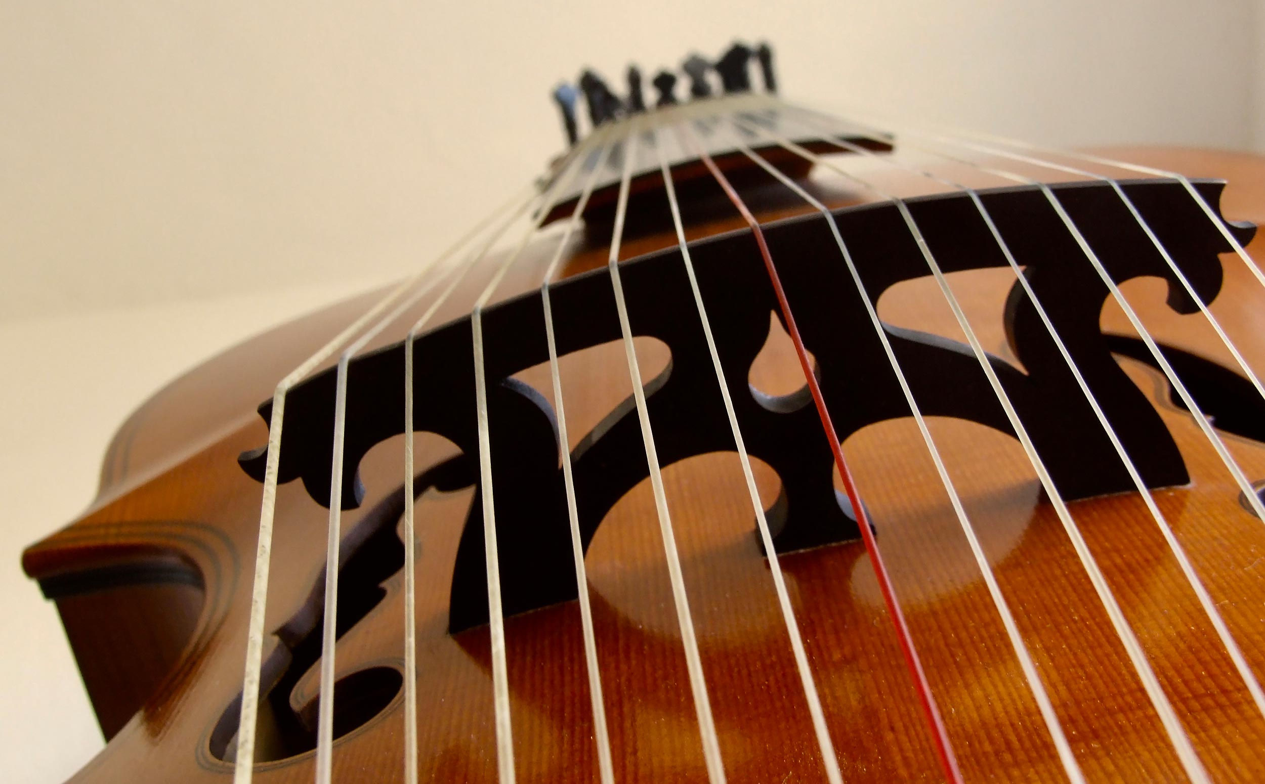 Gamben / Geigen / geschnitzte Köpfe - VIOLWORKS