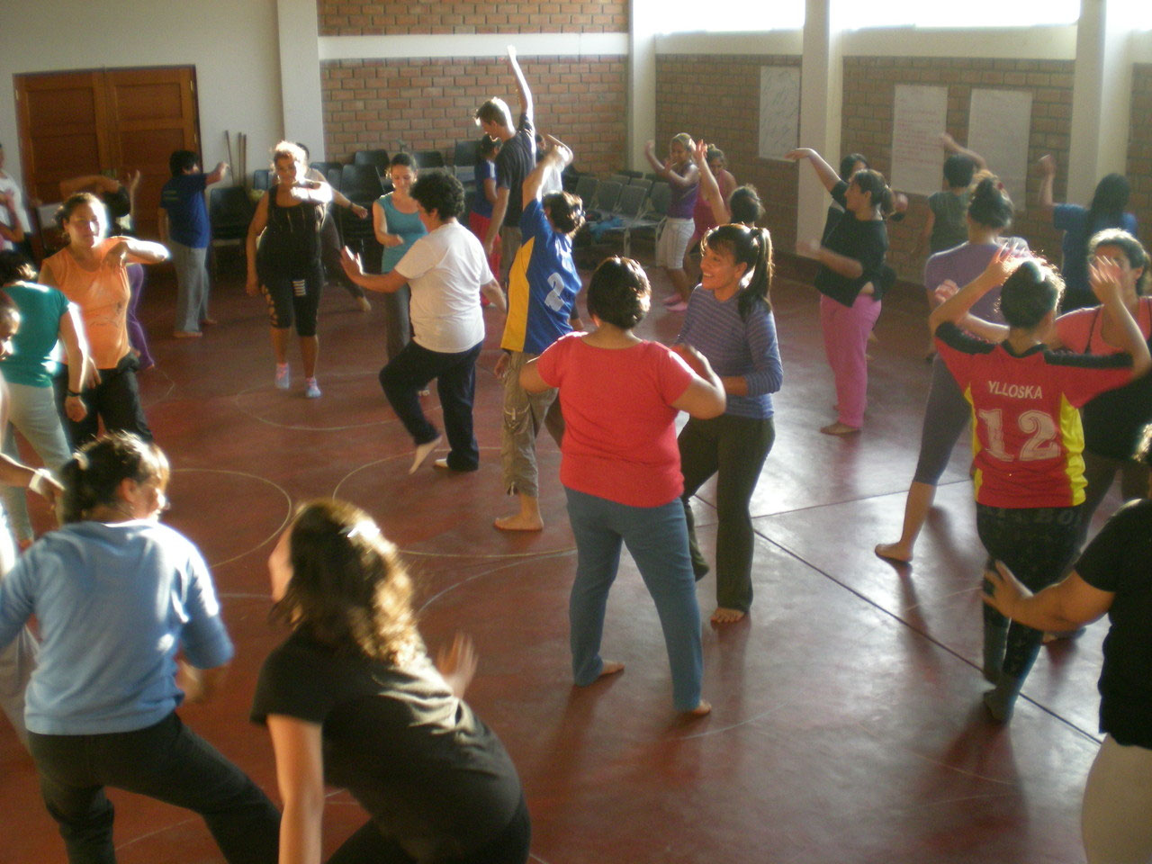 Danza Pacifica: bailando en espacios carcelarios - Kinesferadanza