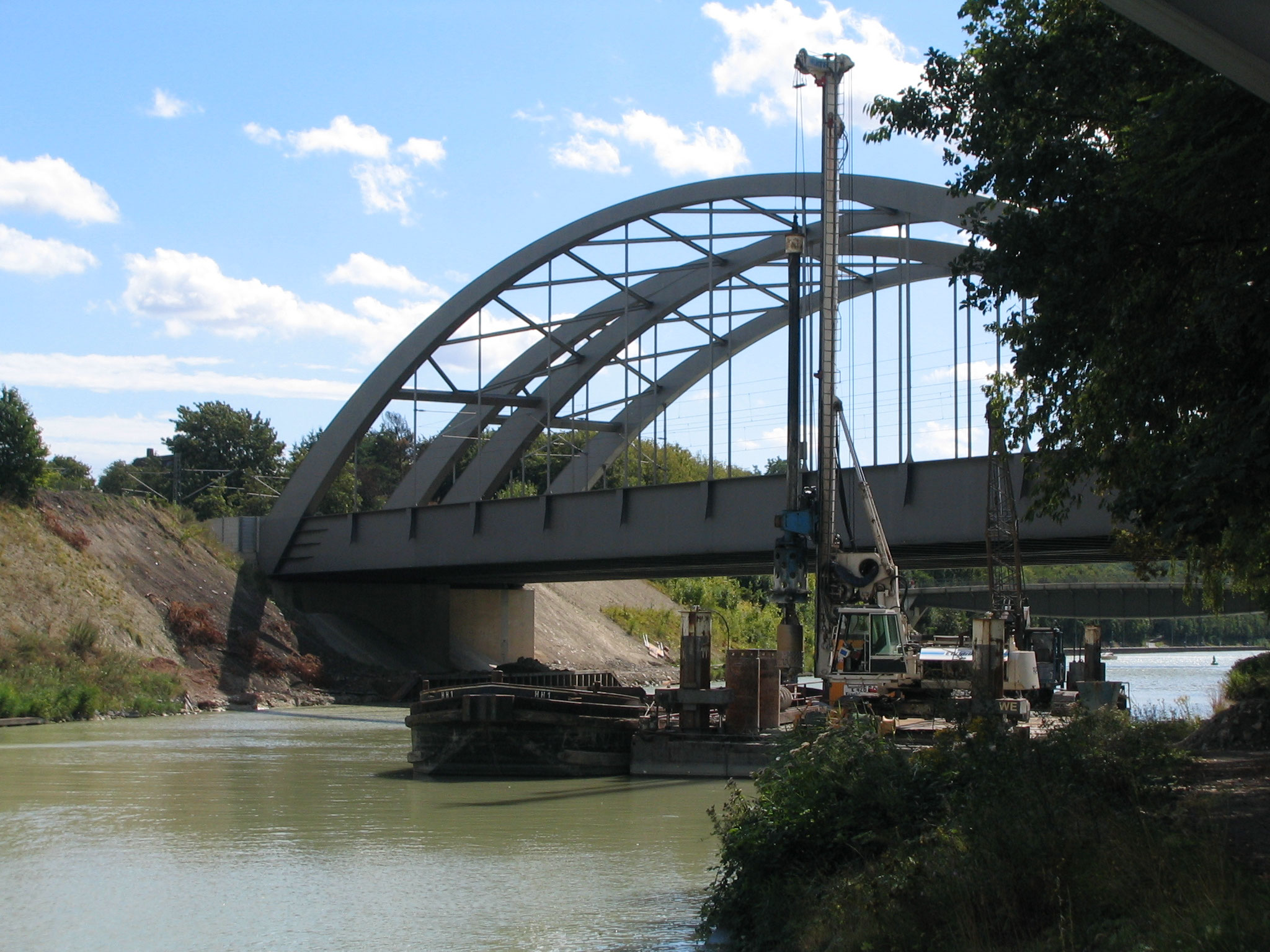 überschnittene Lockerungsbohrungen Mittellandkanal Hannover - DPC ...