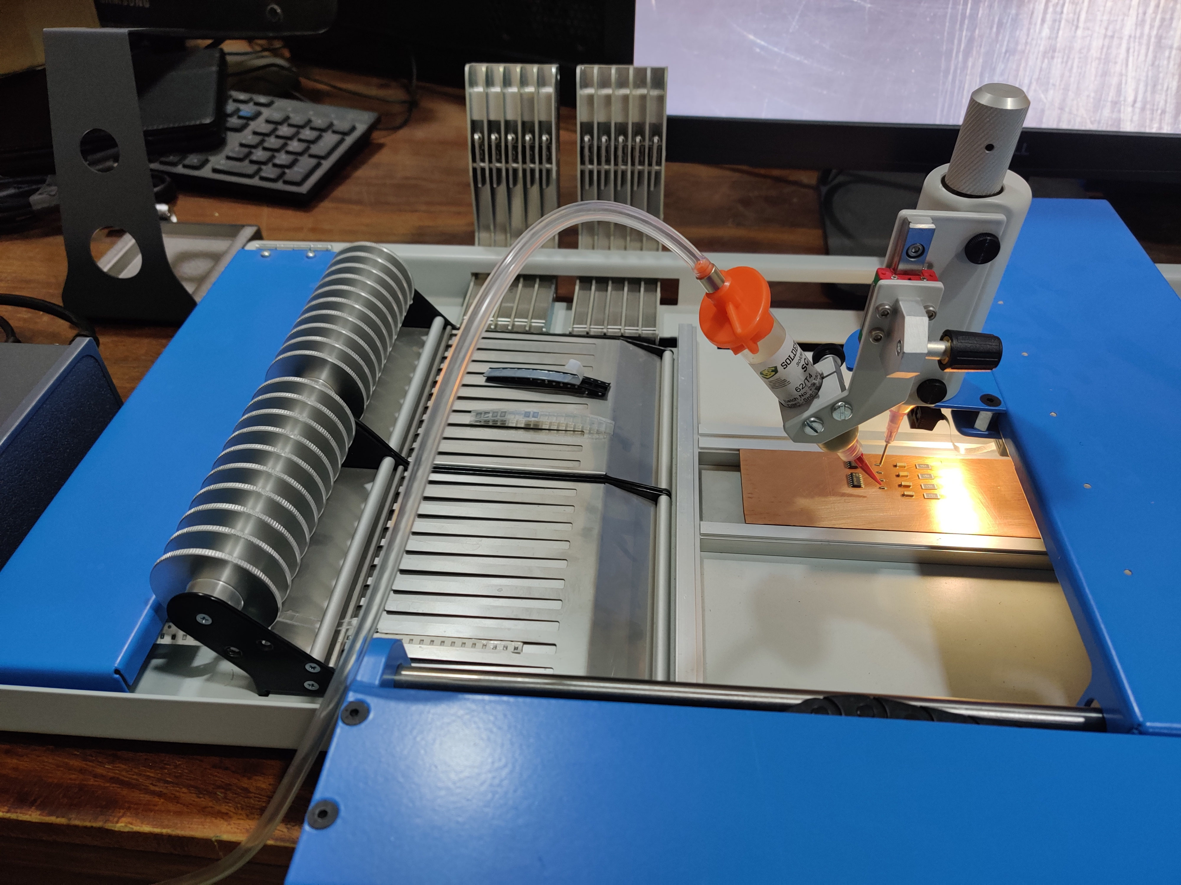 SMD Component Pick and Place Machine - ambitec