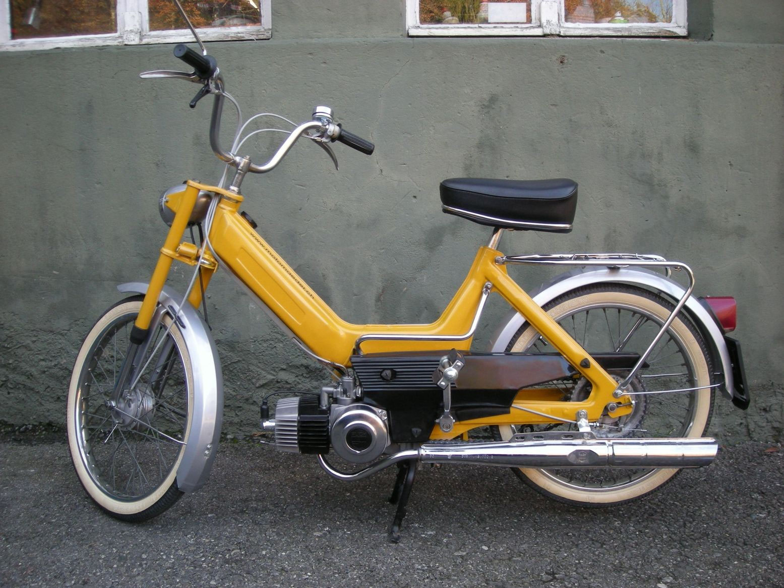 Puch Maxi N "gelb" Restauration - Garage F. und B. Mäder, Fahrni ...