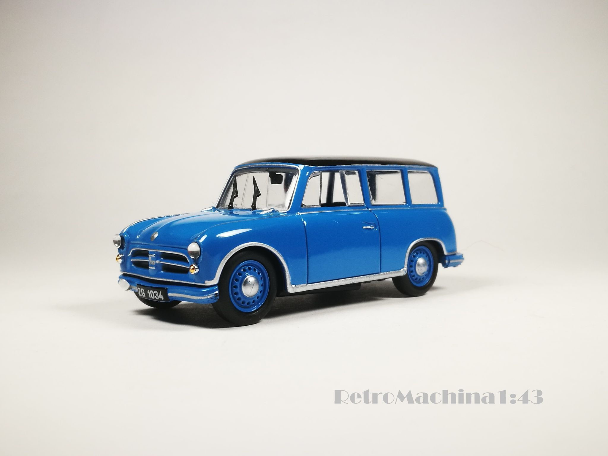 AWZ P70 Kombi - RetroMachina - Muzeum Motoryzacji w Minaturze