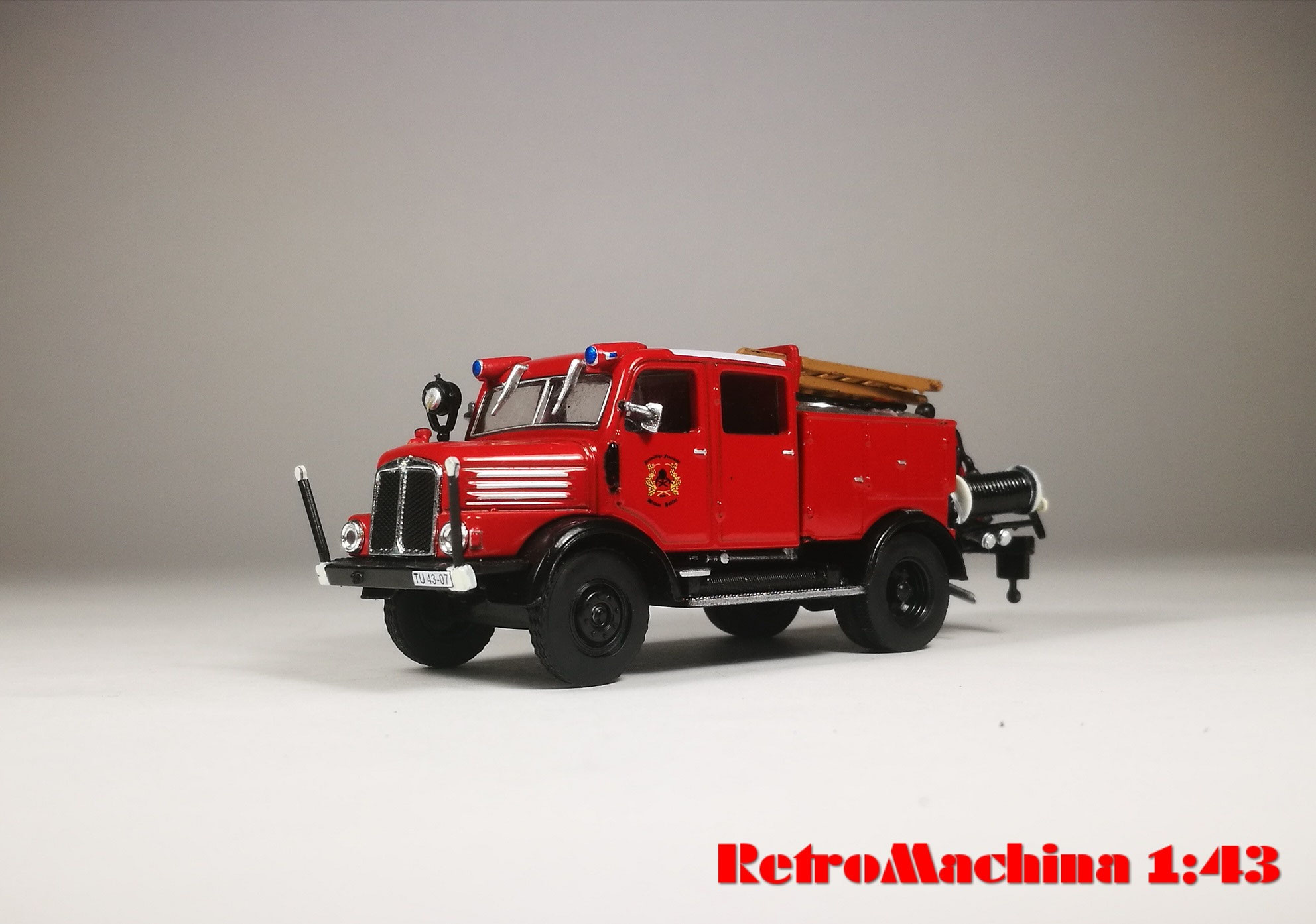 Horch H3A (TLF 15) - RetroMachina - Muzeum Motoryzacji w Minaturze