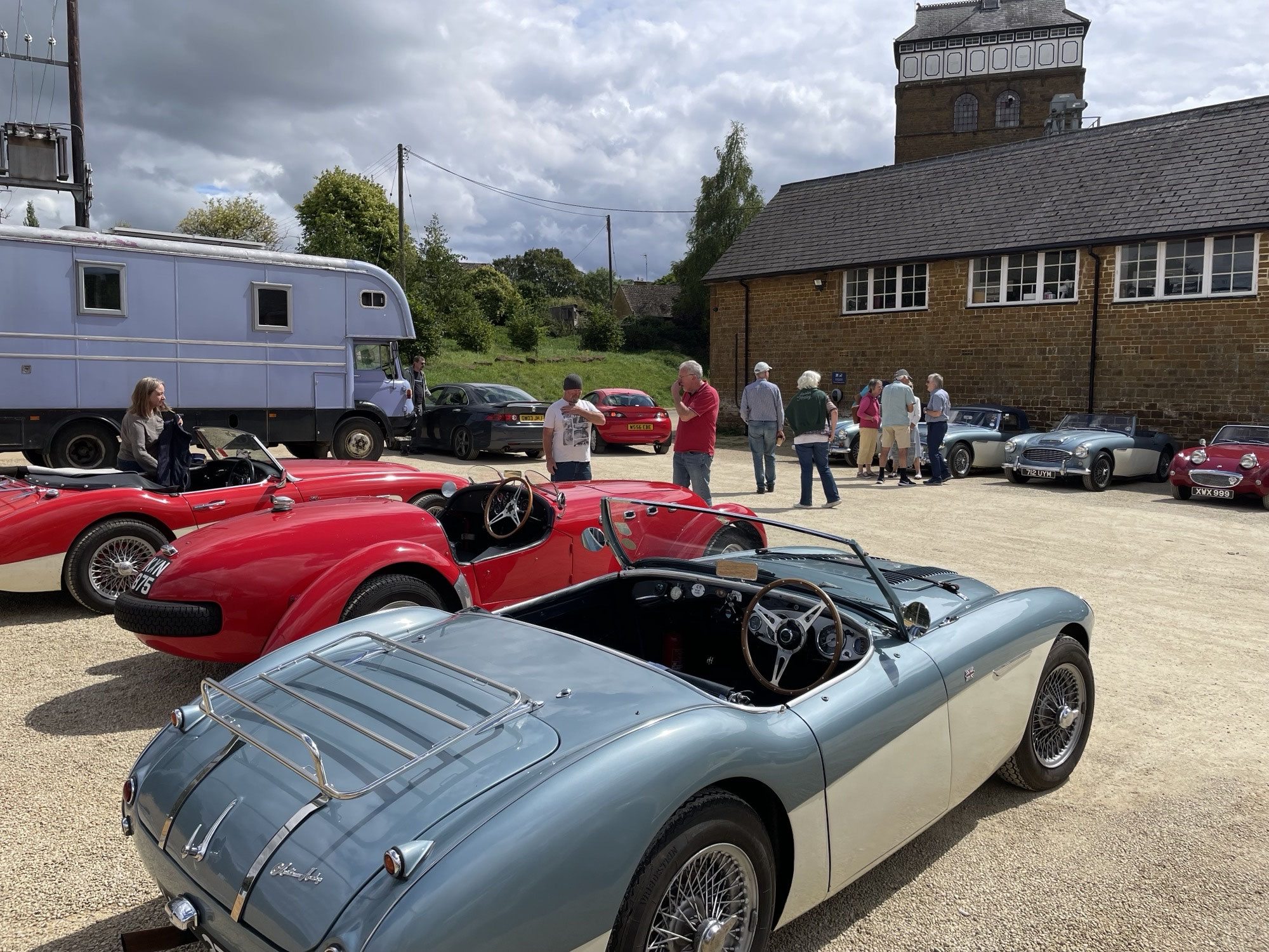 Hook Norton Brewery - Austin Healey Club Thames Valley Centre