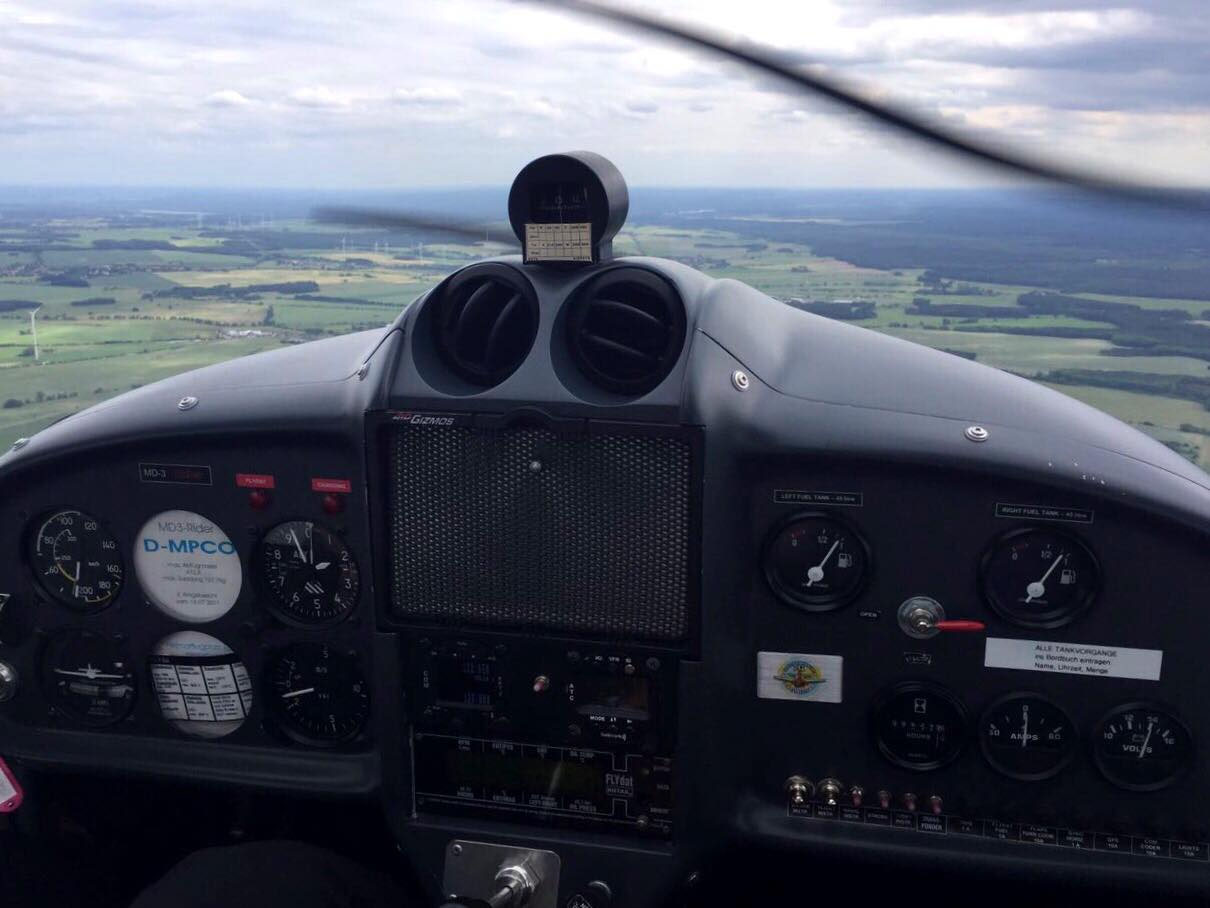D-MPCO Rider MD3 - Flugschule RUWE AERO Rundflug Berlin Brandenburg
