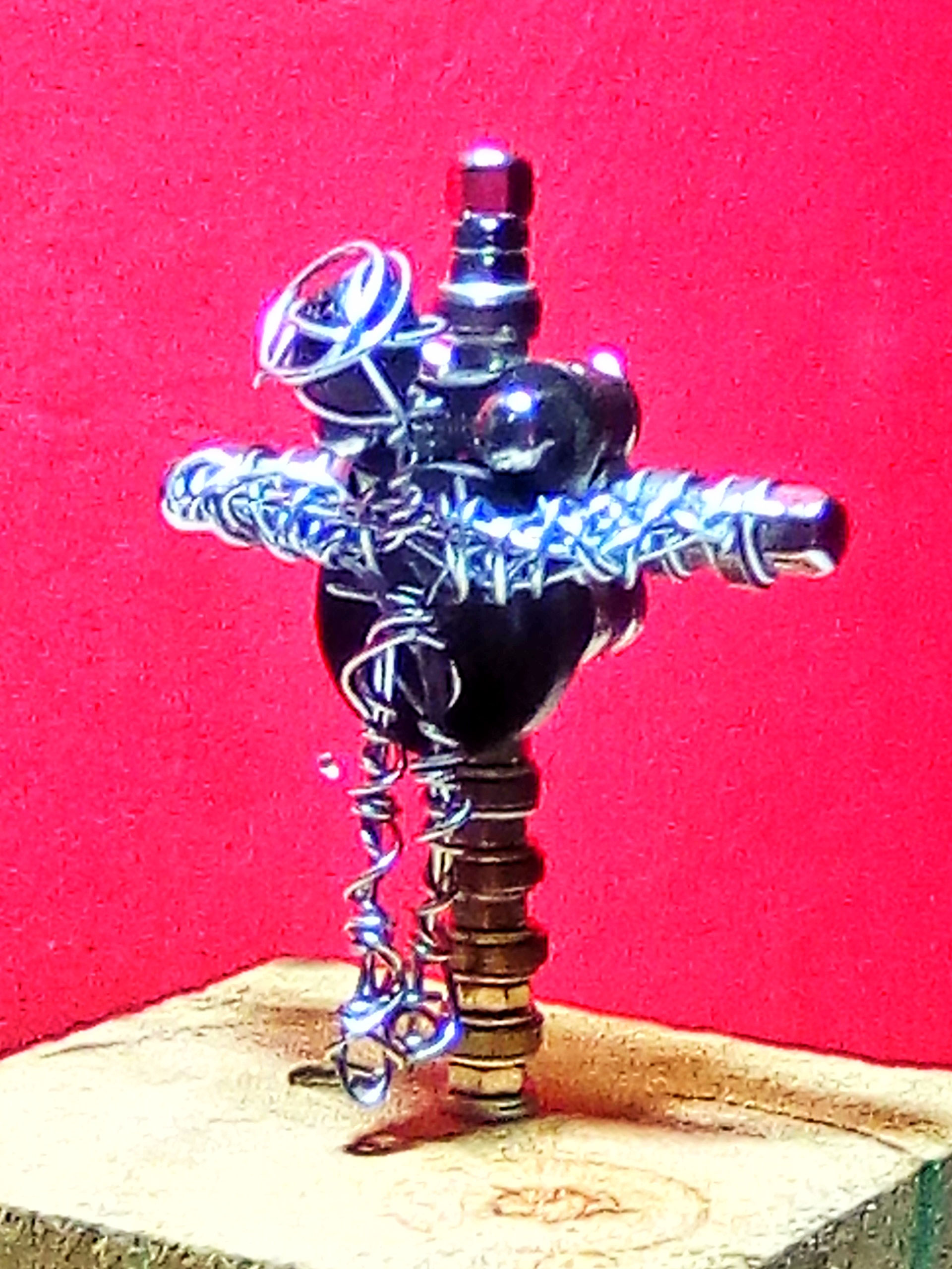 Wire Objects - swisstrailbell® meets bicycle chain art