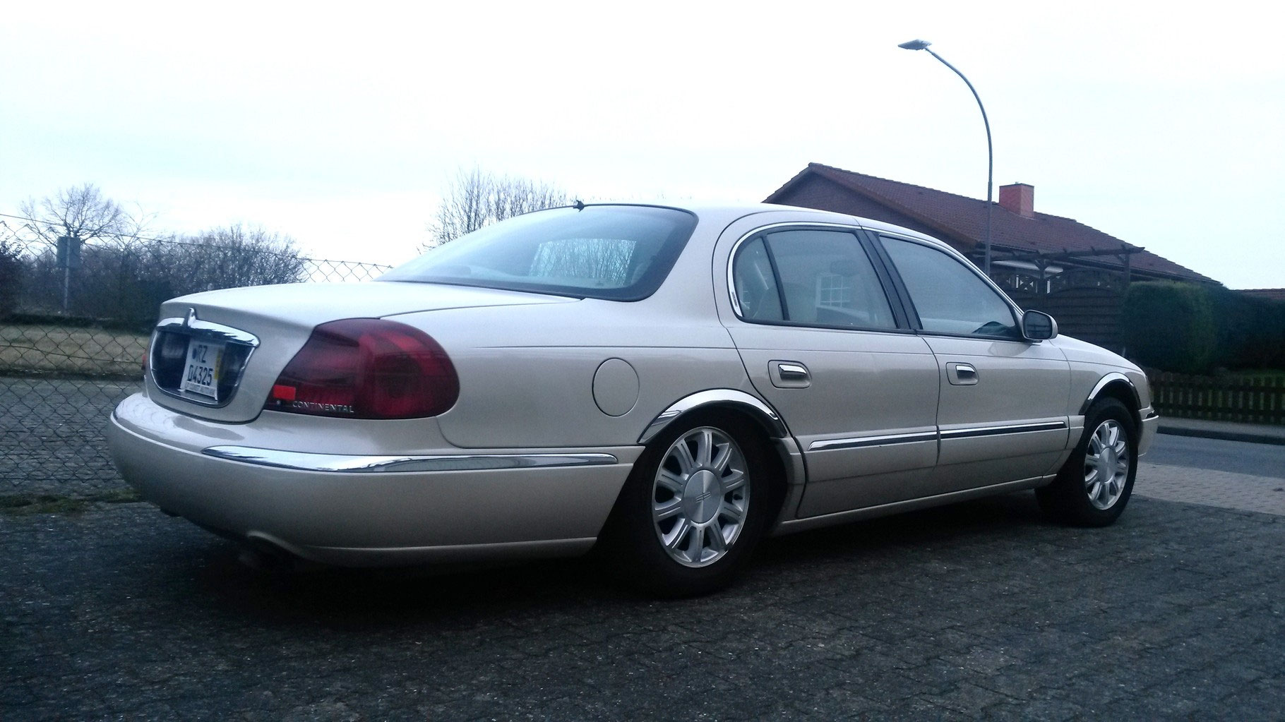 LINCOLN CONTINENTAL 2002 - US-Cars-HH