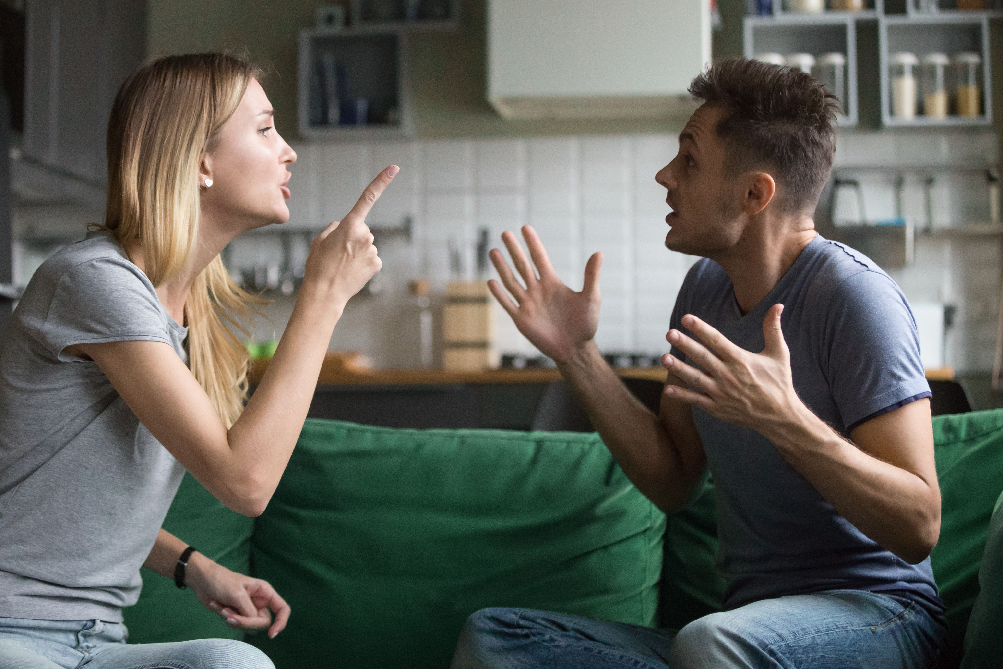 #13 : Savoir bien se disputer en couple - Christel Petitcollin auteur