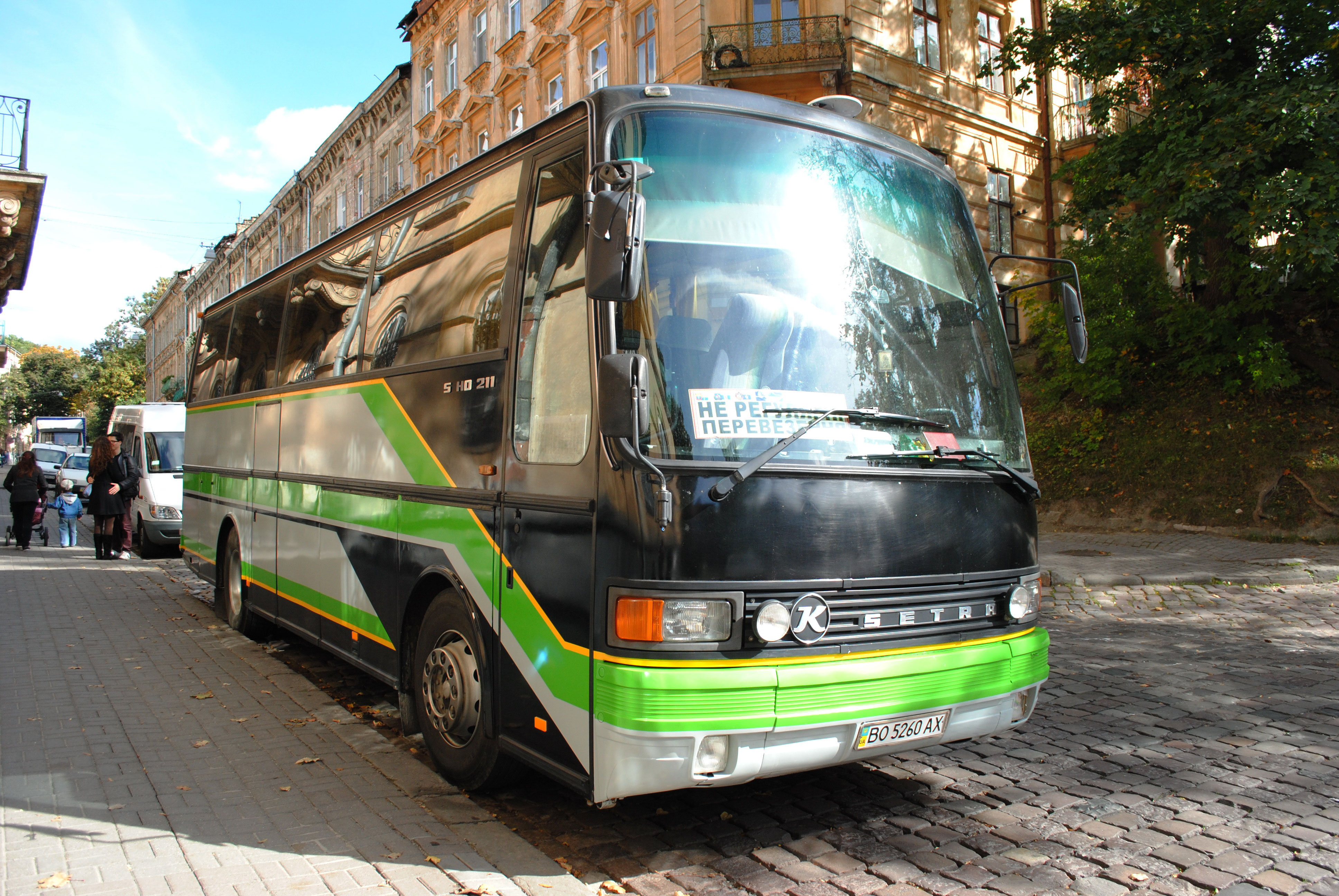 Setra S 211 HD - BUS | Informationen zu allen Busmodellen!