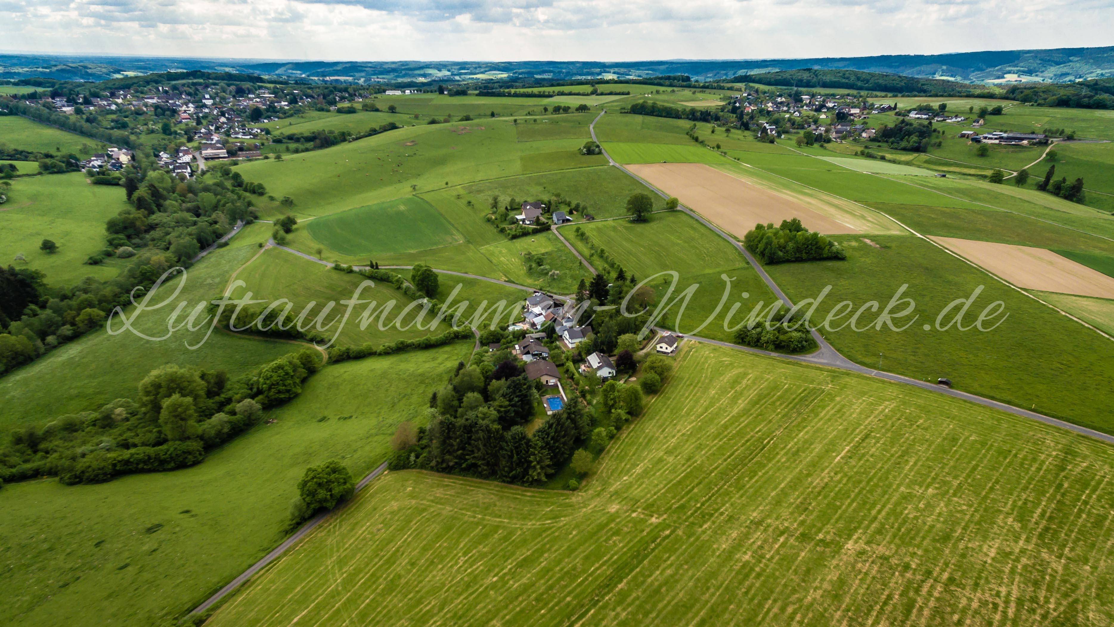 Sangerhof - Luftaufnahmen von Windeck