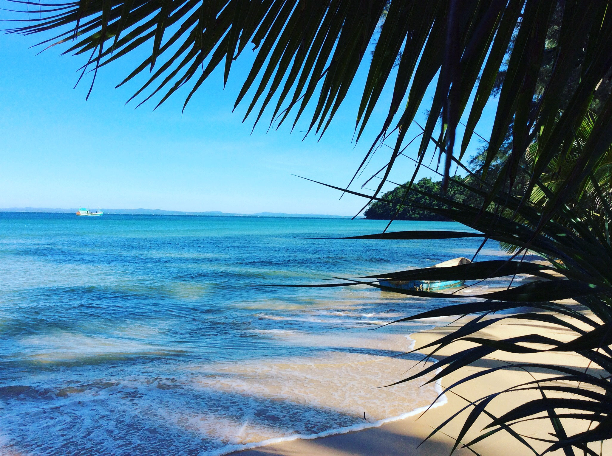 Welcome to Lonely Beach - Lonely Beach Resort - Koh Rong Island Cambodia