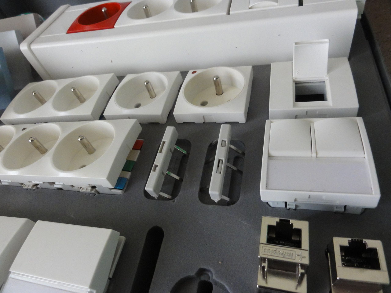 Accueil - Serelec, l'électricité en toute sérénité.