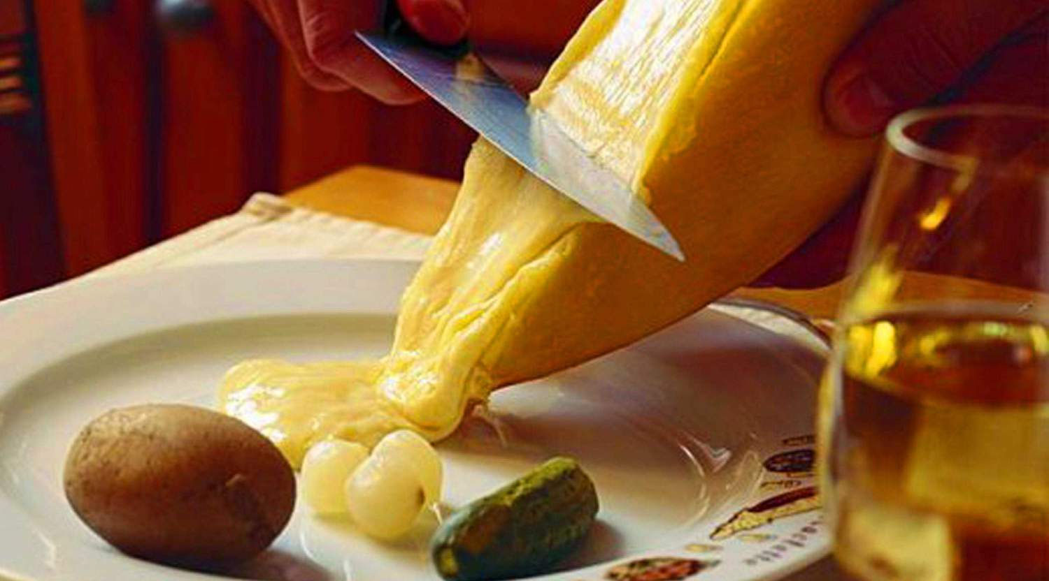 Walliser Raclette-Abend mit Weindegustation - Hotel Restaurant