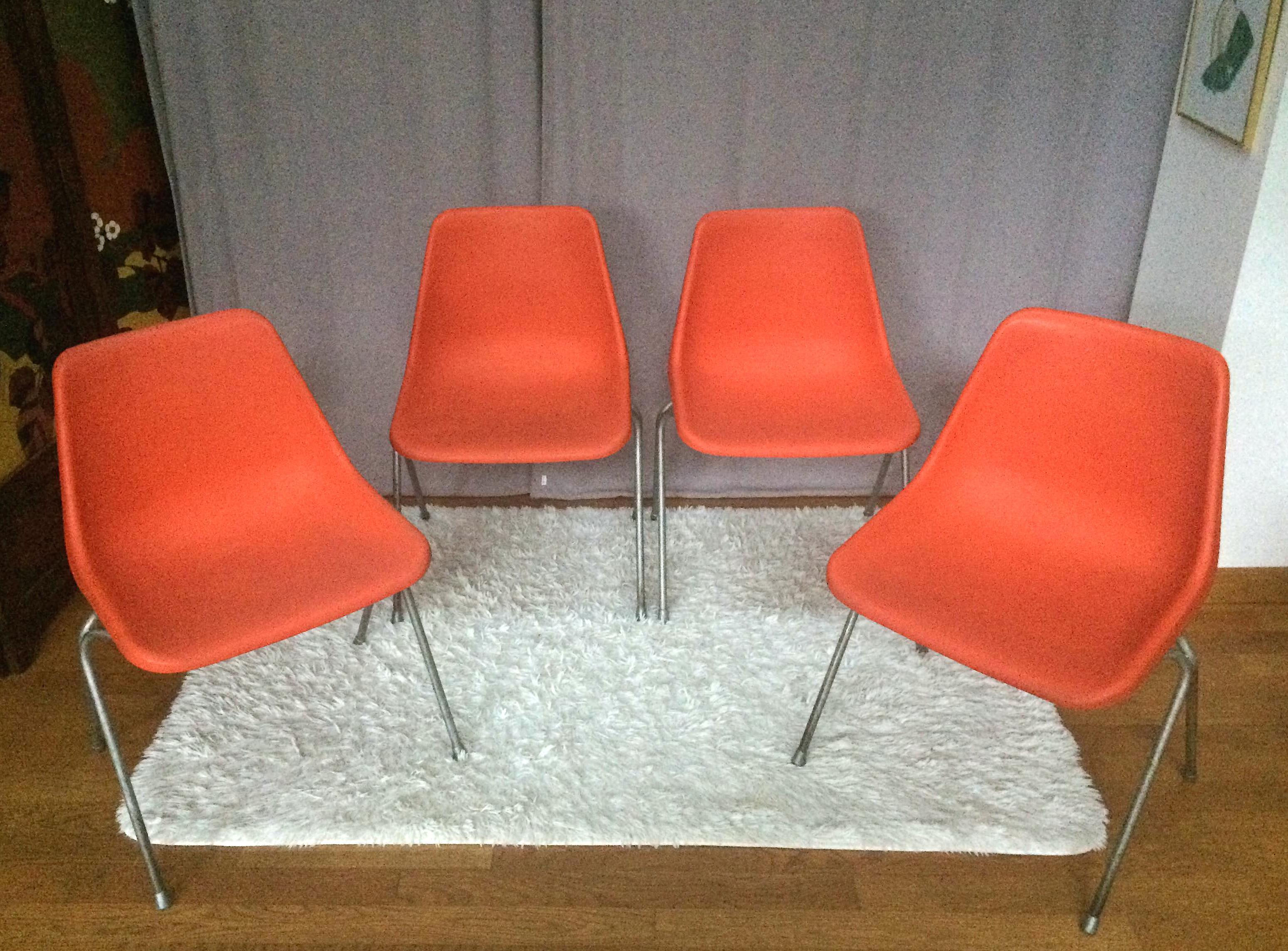 4 Chaises "Polyprop", ROBIN DAY, pour AIRBORNE/ HILLE, années 60 ...