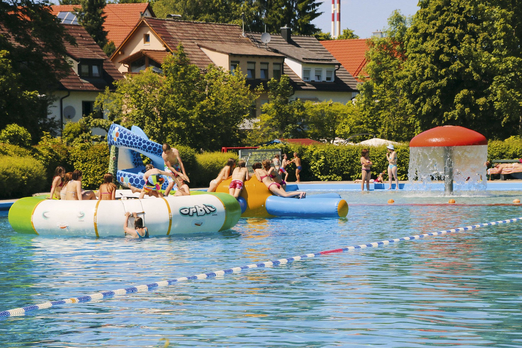 Galerie - Freibad Altenstadt, das Schwimmbad für jung und alt.