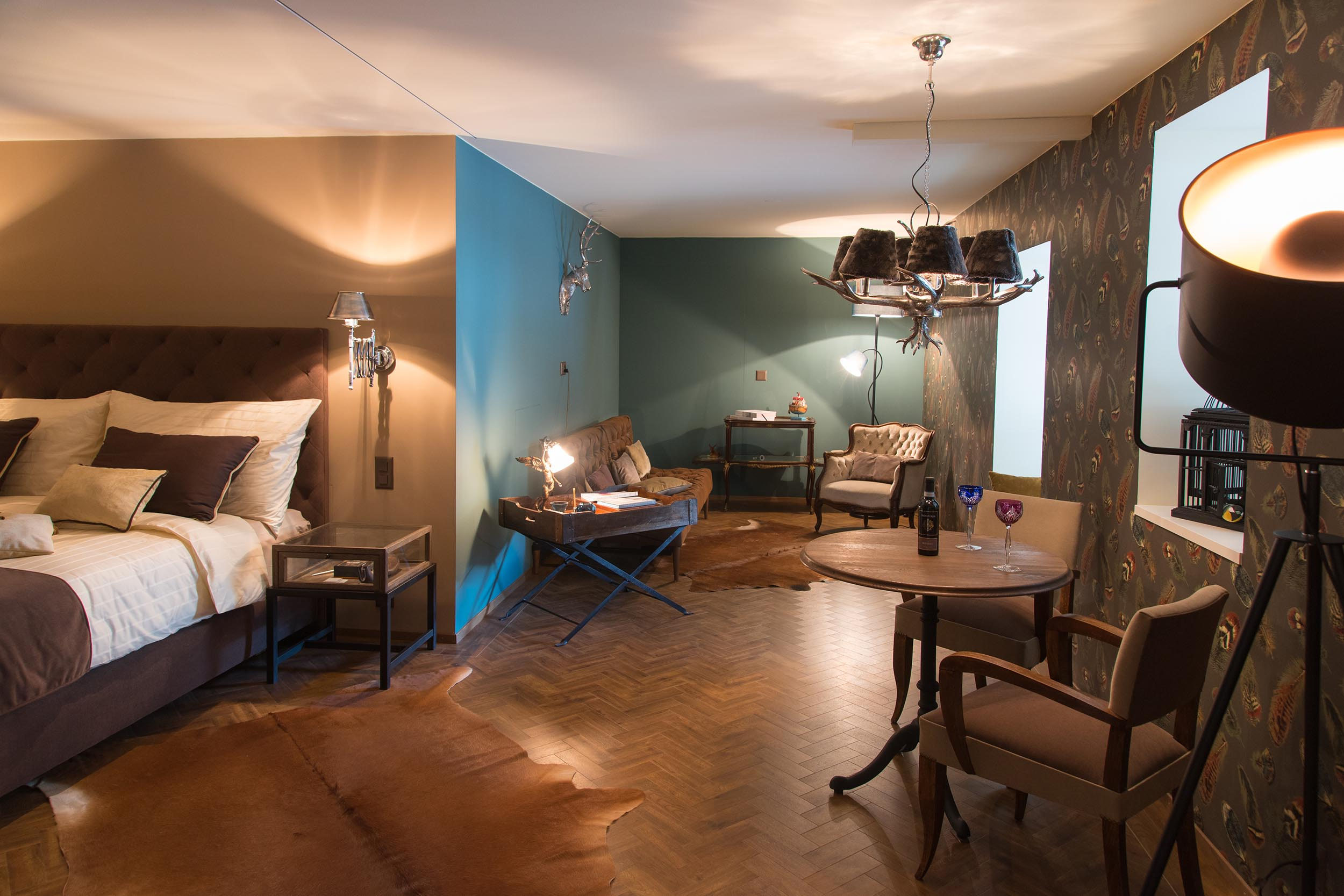 Lounge-Suite mit Gentelman Ambiente - Haus Steinfels | Therapiezentrum ...