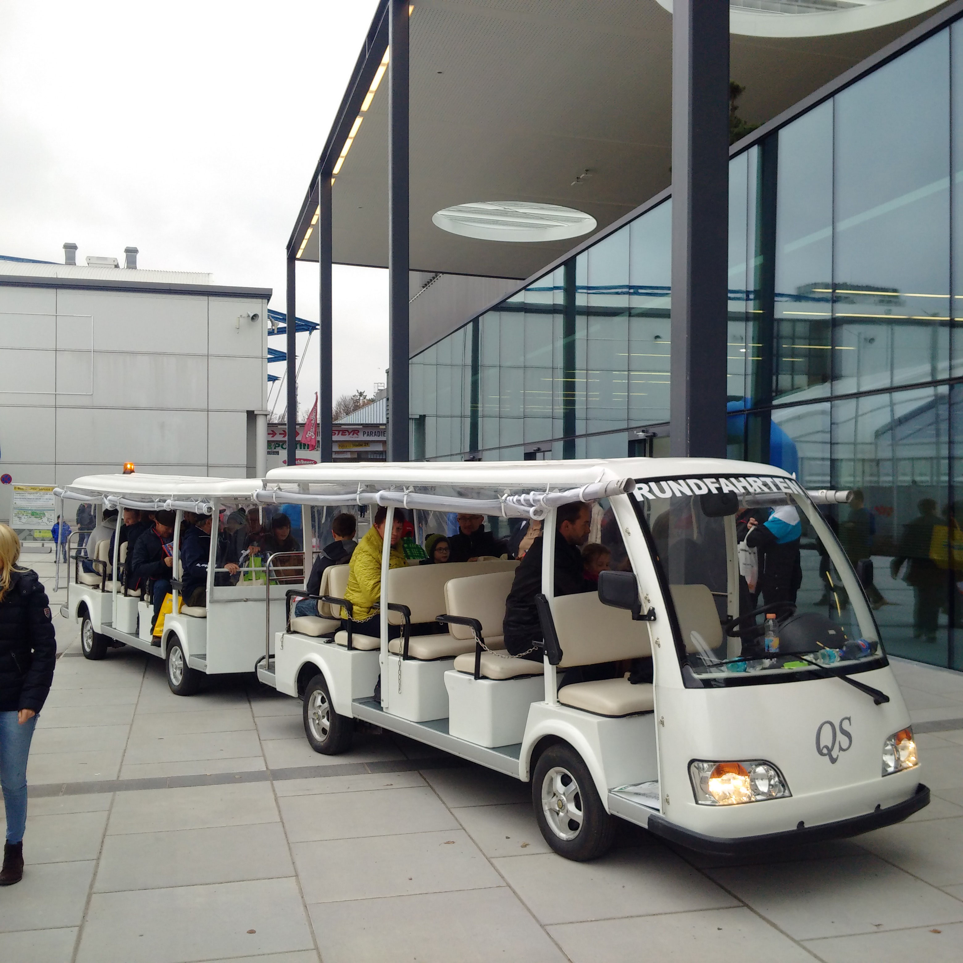 Vermietung Langzeit - QS, elektro bus, elektrobusse, E-Shuttle ...