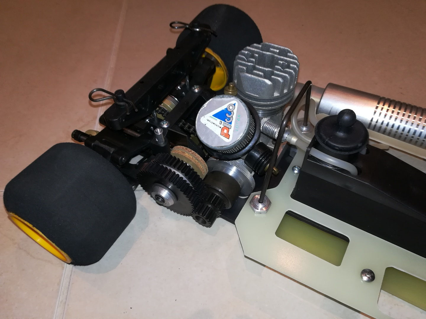 Serpent 83 2WD - Site Jimdo de a4roues!