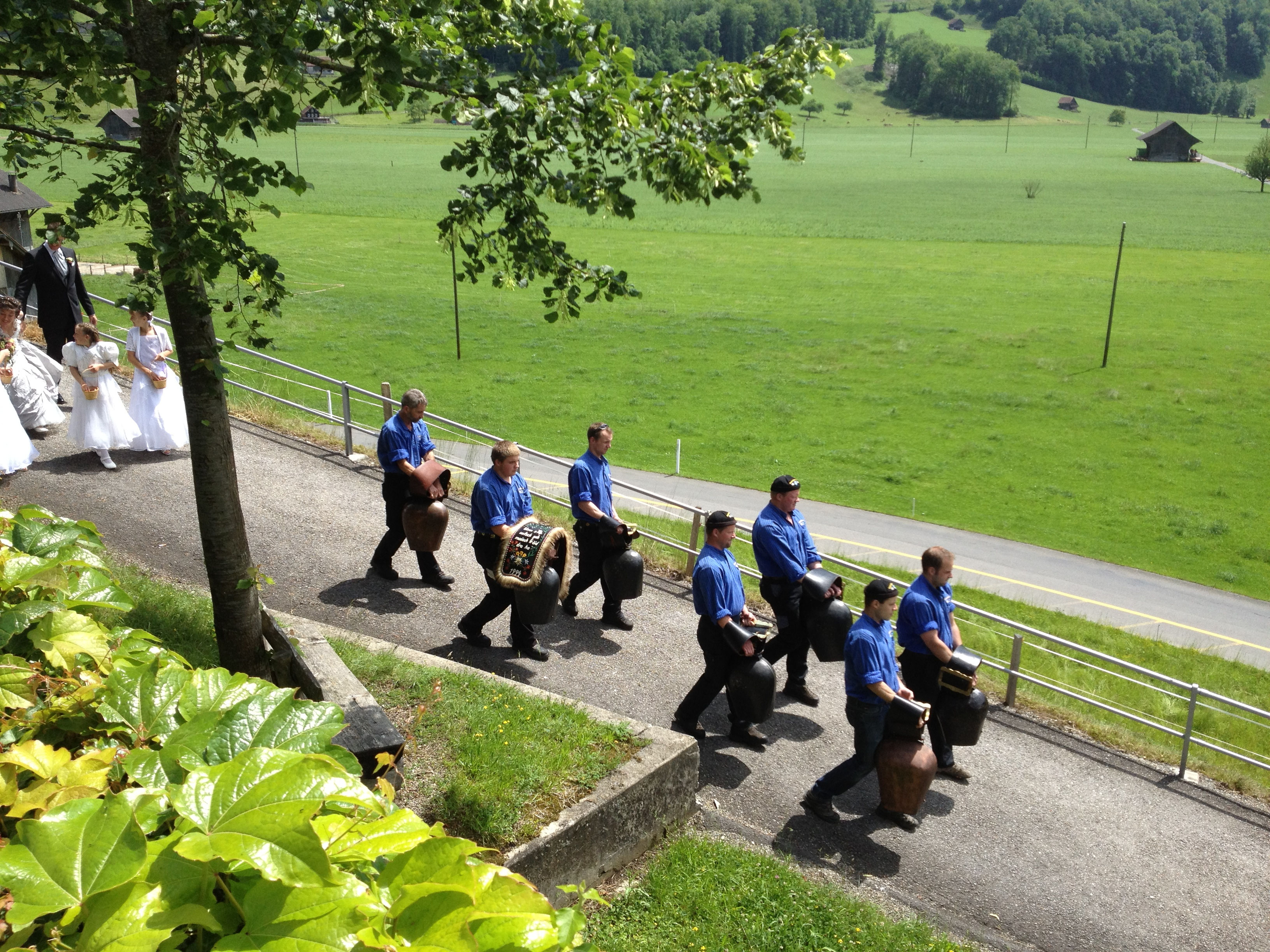 9. Juni: Hochziit Ueli und Isabelle - Trinklerklub Kerns