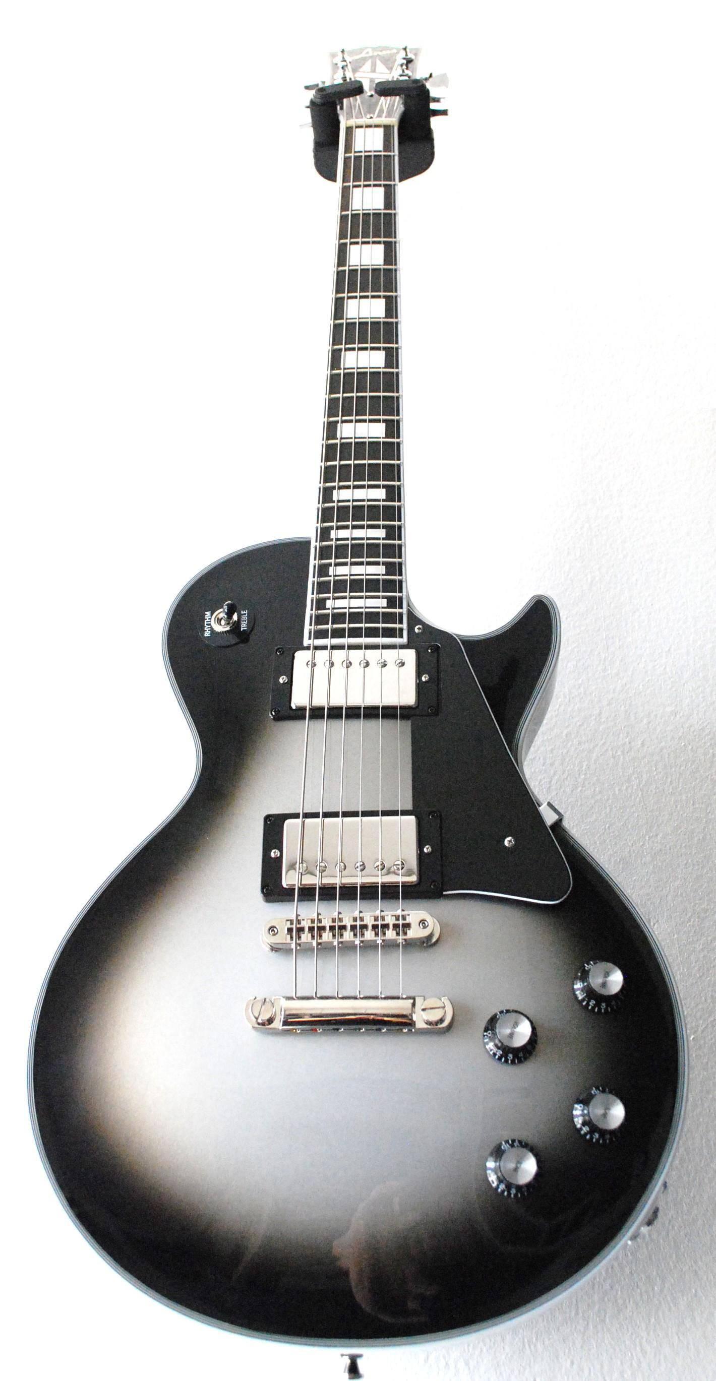 Linus Les Paul - Silverbeast - https://www.linus-guitars.com