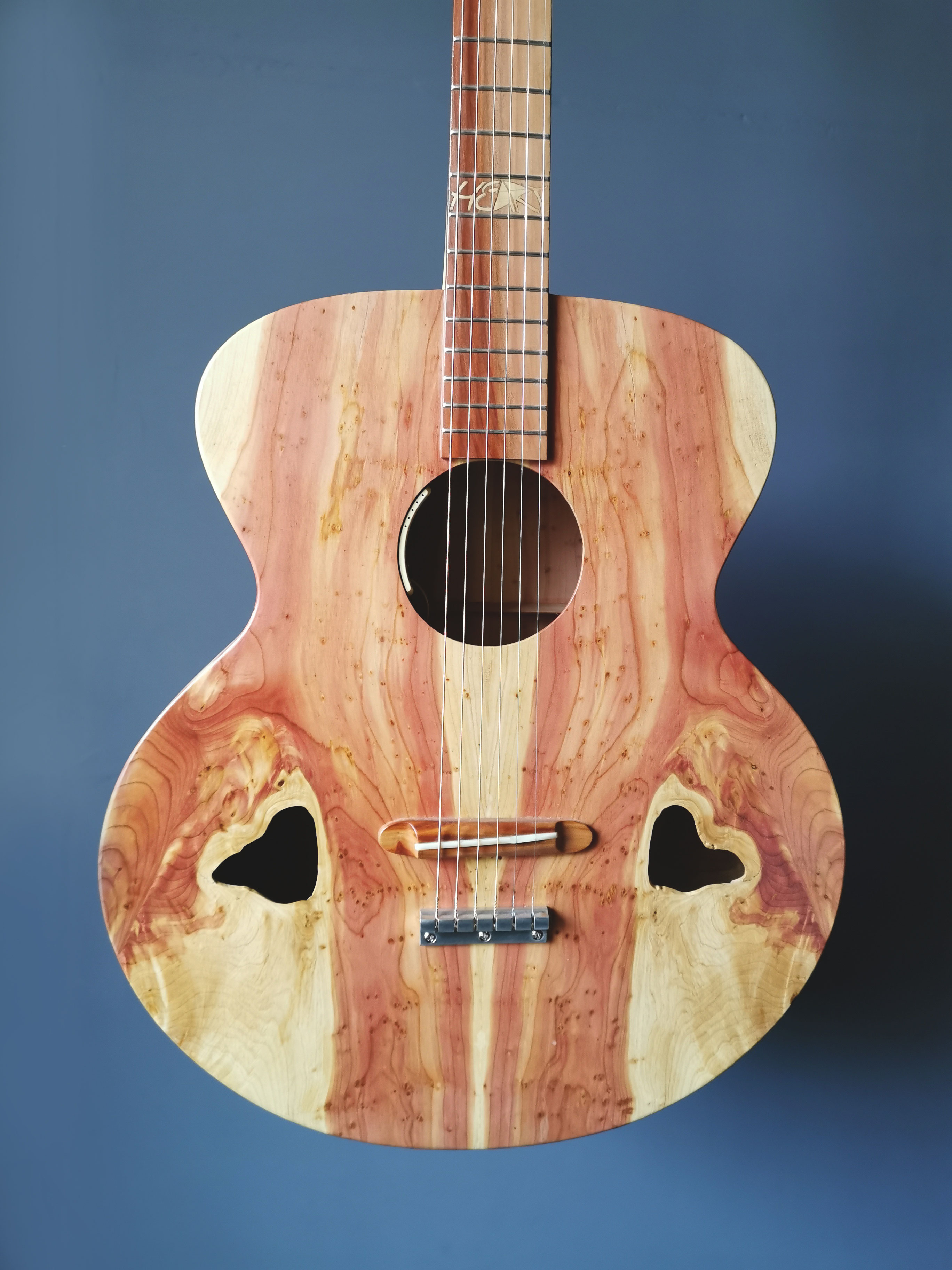 Nora - HEART guitars & more