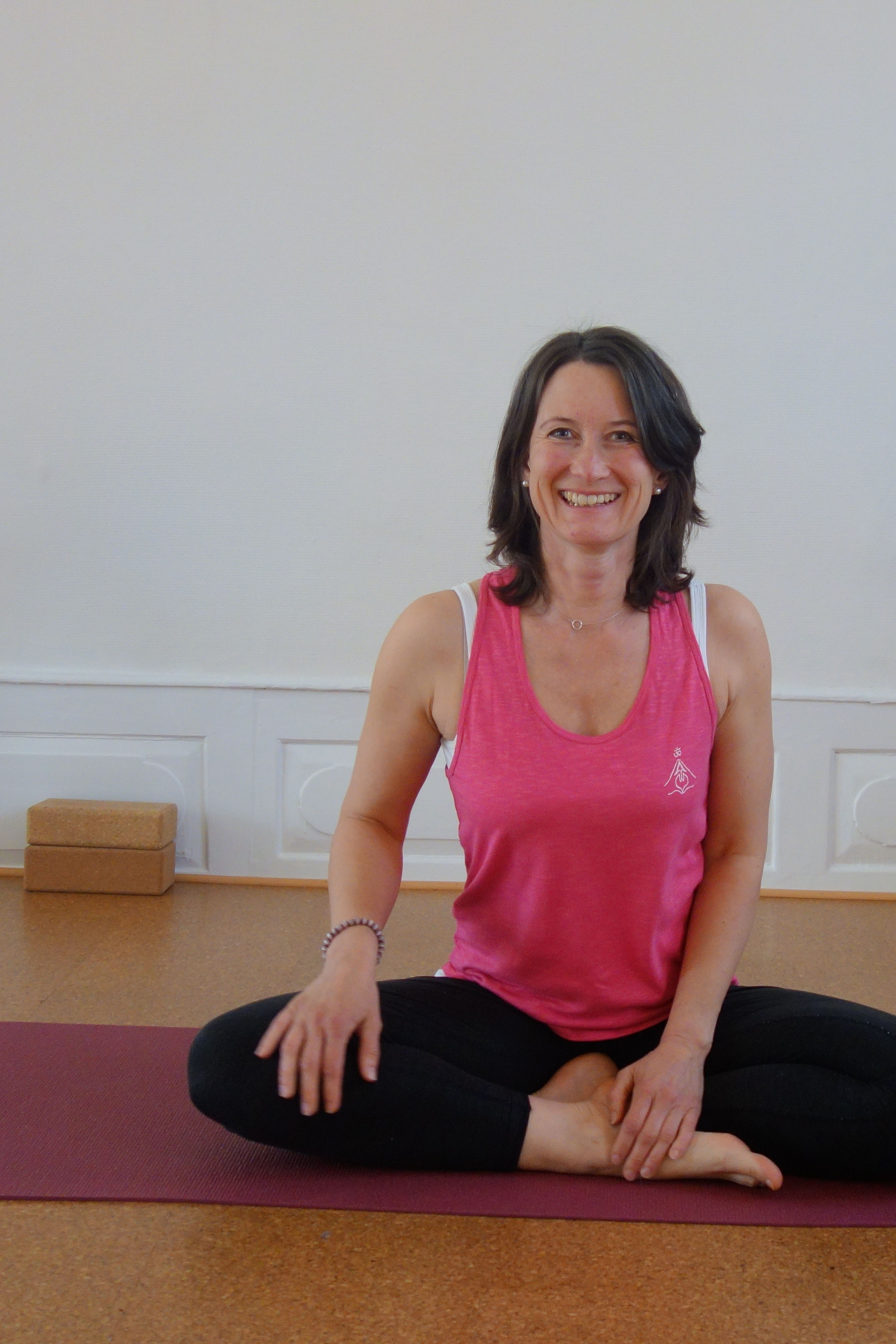 Yoga-Schule Iris-Yoga: - Yoga mit Iris