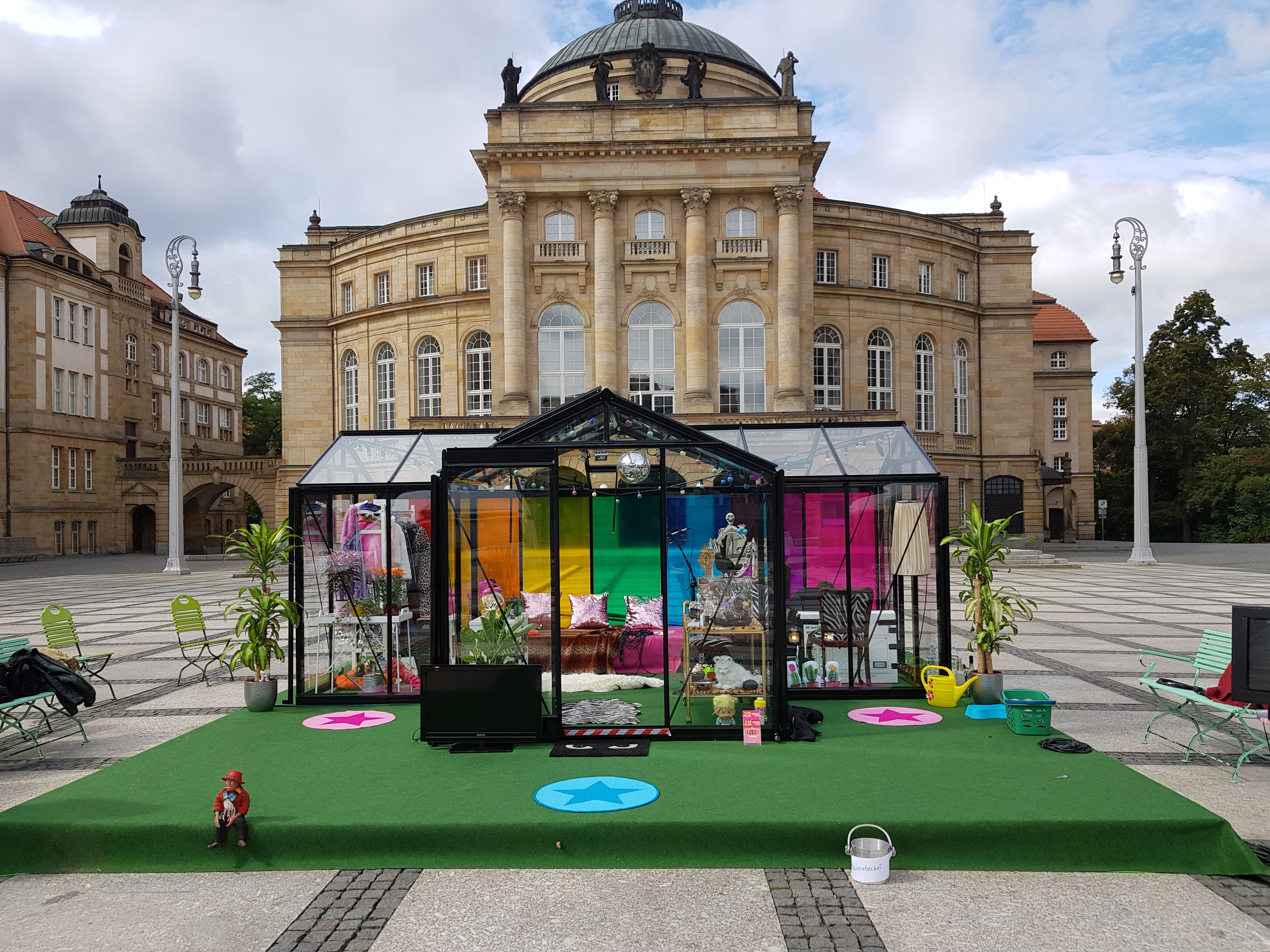 Ein Zimmer für sich allein - Lisa Jacobi Bühnenbild Kostümbild Szenenbild