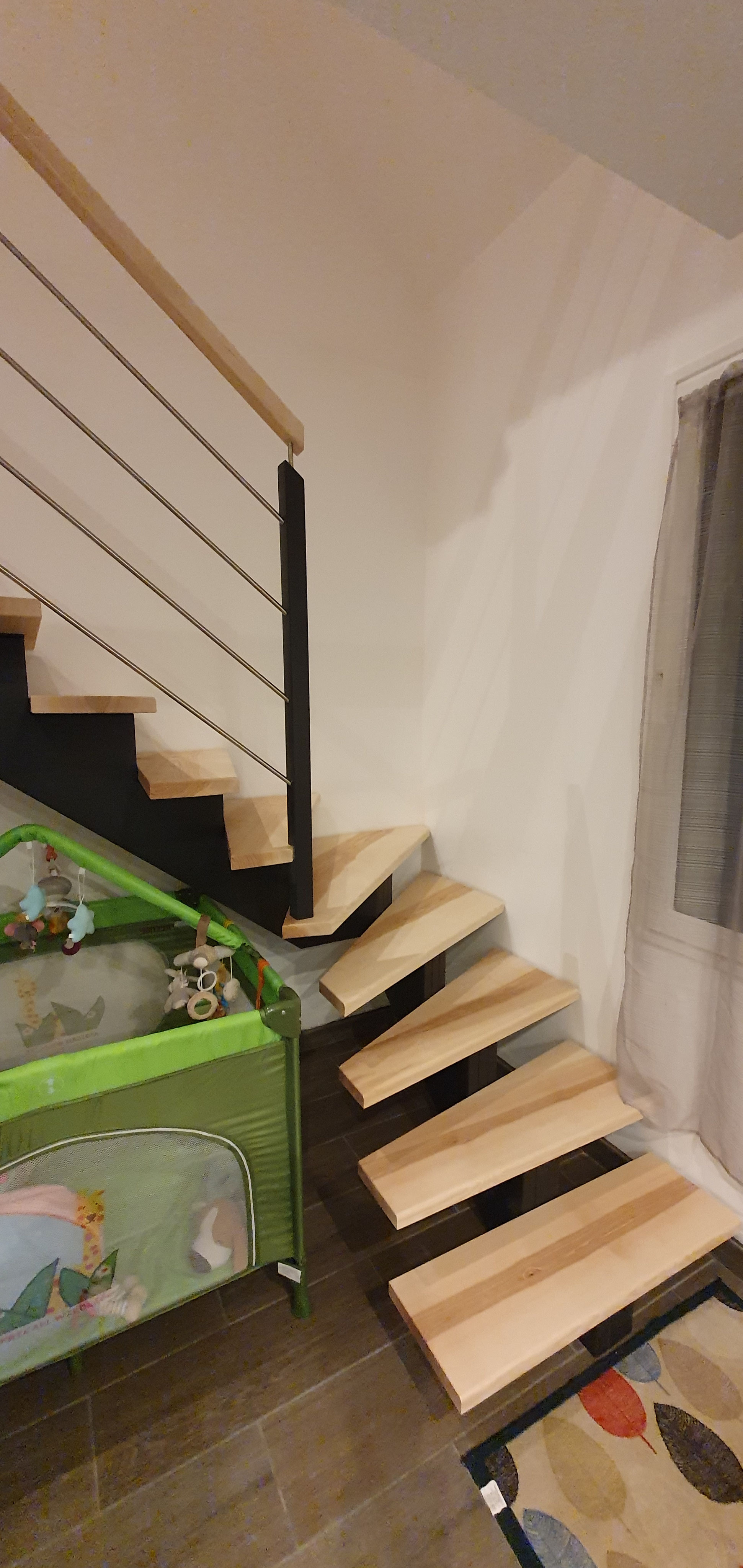 Réalisation Escalier Limon Central Cremaillère En L Escaliers Prosper