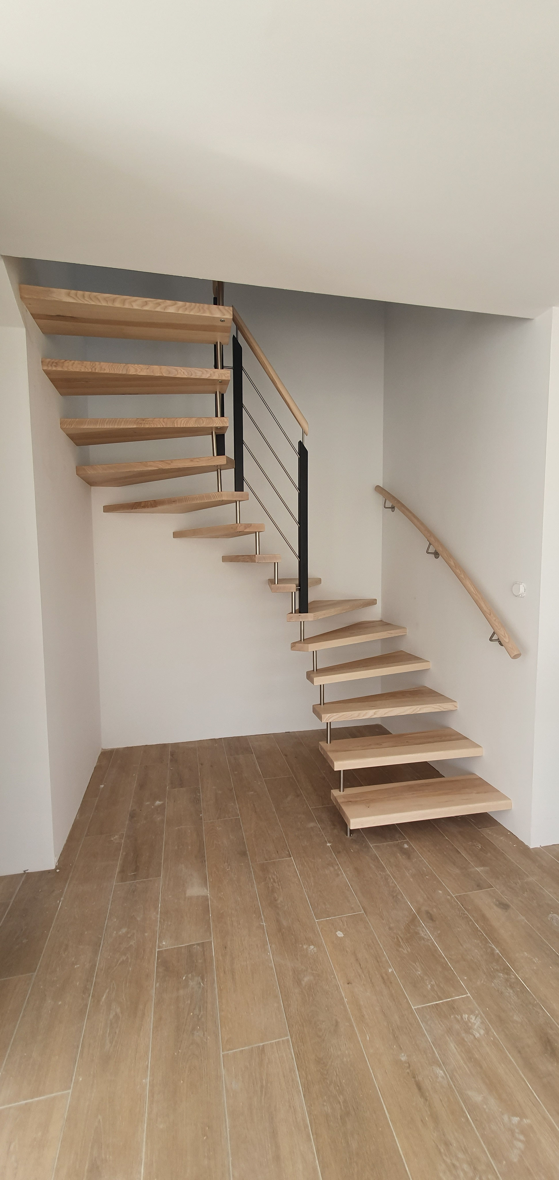 Réalisation Escalier Suspendu en U - Escaliers-prosper, spécialiste de ...