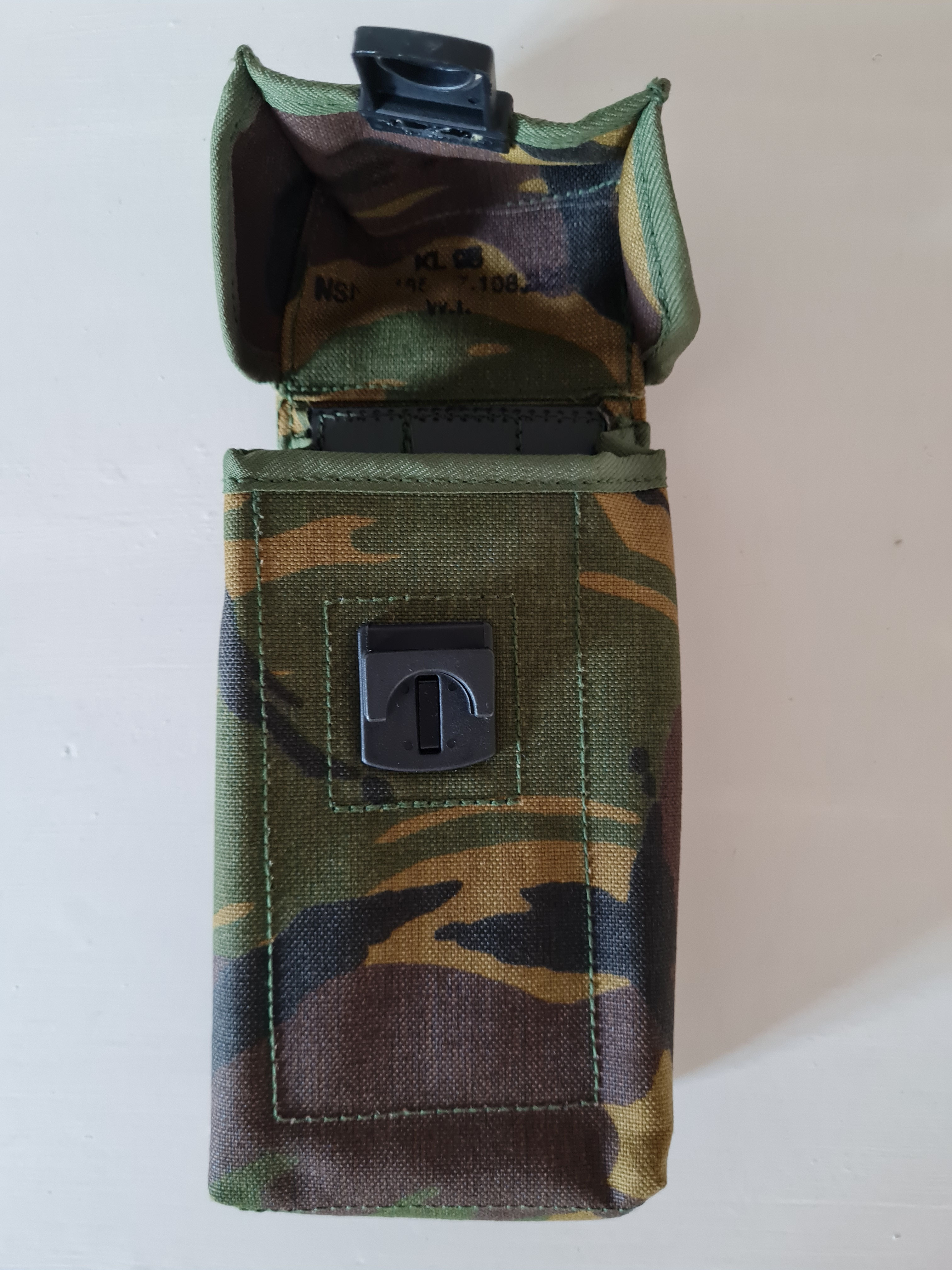 Legerspullen/tasjes - altydwatoars