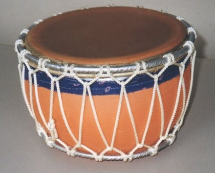 Auf dieser Seite stehen Tipps bzw. konkrete Bauanleitungen für Trommeln ...