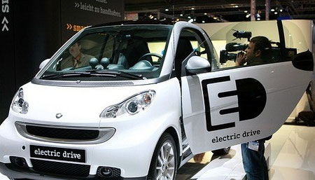 Mercedes Benz Smart - E-Mobility