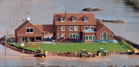 building a bund embankment to protect from flooding - flowerpotman ...