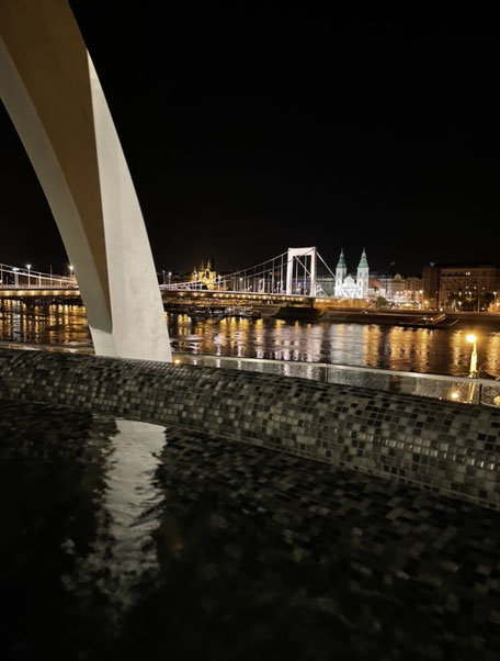 Rudas Spa - hiddenplacesbudapests Webseite!