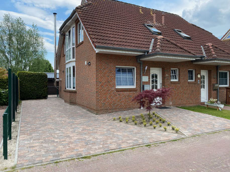 Ferienhaus Meerzeit Timmel Großefehn Ostfriesland mit eigenem Steg ...