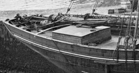 Arrière d'un sloop langoustier, Douarnenez | Douarnenez, Navale, Gouvernail