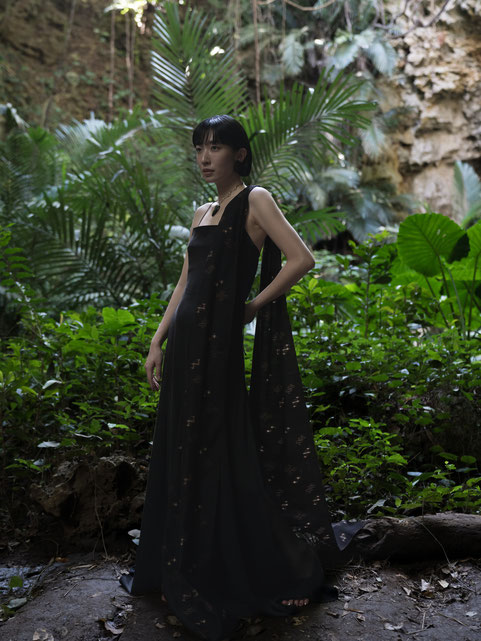 KUMEJIMA BLACK DRESS - 久米島紬の里 ユイマール館 KUMEJIMA BLACK DRESS - 久米島紬の里 ユイマール館