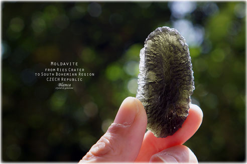モルダバイト/Moldavite - 福岡の天然石・ヒーリングストーンの モルダバイト/Moldavite - 福岡の天然石・ヒーリングストーンの