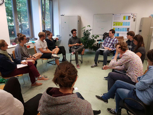 Die Teamsitzung - Prinzip Lernreise - Ein Projekt von Kreidestaub.