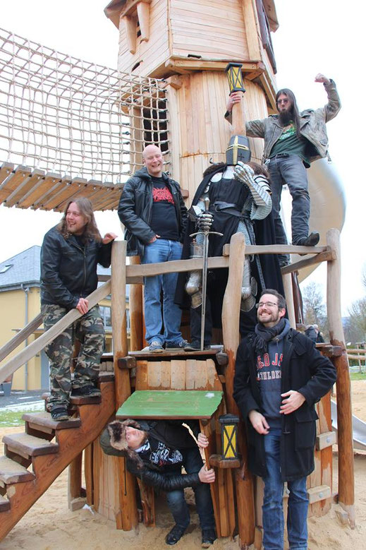 Review - Mike Litoris Complot - The Art of Pony Party - DANI ZED ...