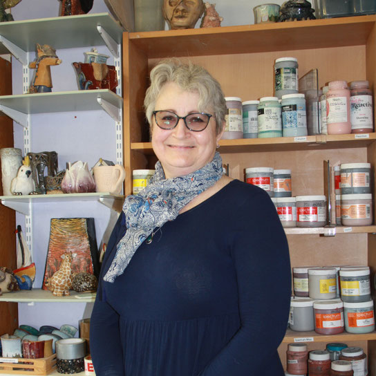 About us - Carantoc Art Pottery Studio