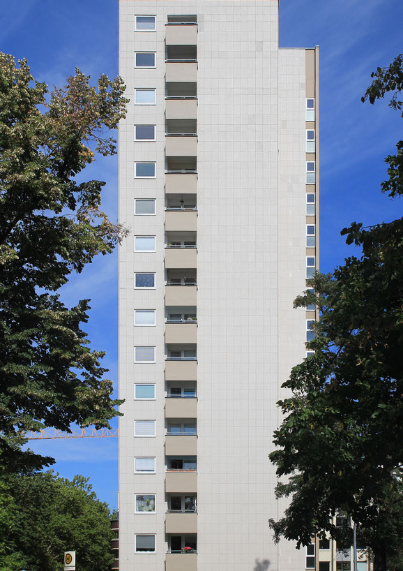 A slim one - PAUL EIS - architecture and photography