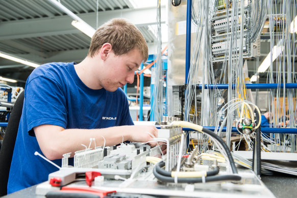 Automatikmonteur/ in EFZ - zugbauers Webseite!